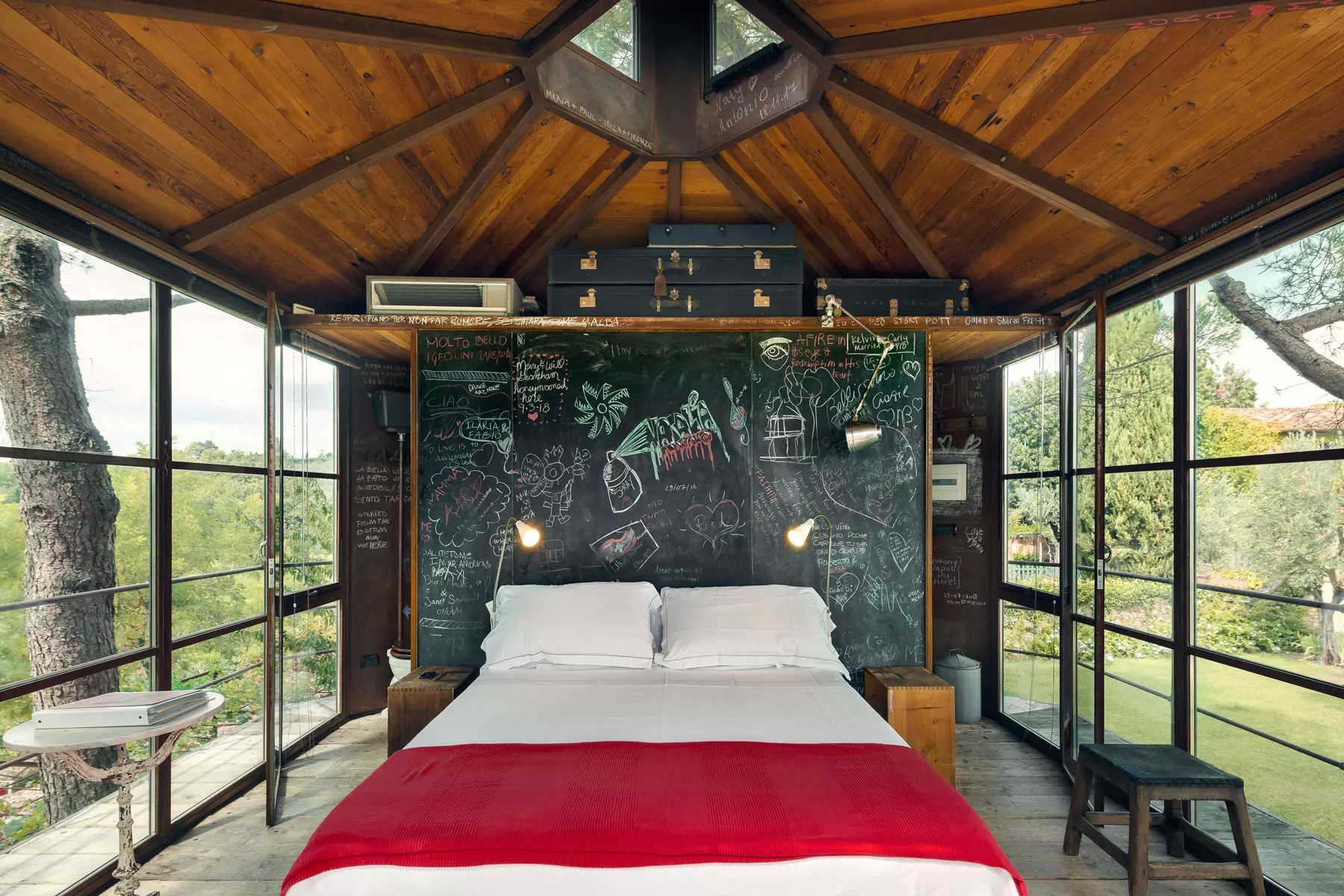 treehouse airbnb di firenze, italy