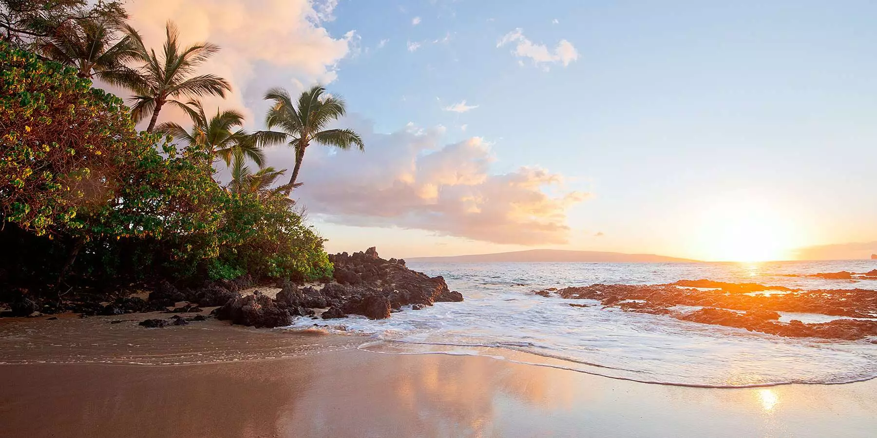 12 Amaholide Ahamba Phambili AseTropical e-U.S. Eziqhingini Ezinhle, Amadolobha Asolwandle Ase-Charming Beach, Nezindawo Zokungcebeleka Ezinhle