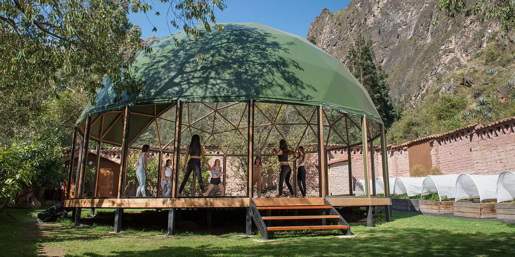 Iyi Hotera Itsva, Yakavhurika Dome iri pakati pePeru's Sacred Valley Ine Zvinoshamisa 360-degree Views.