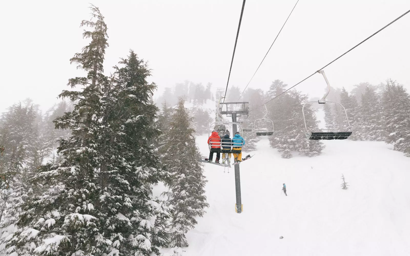 ski lift sa mammoth nga bukid