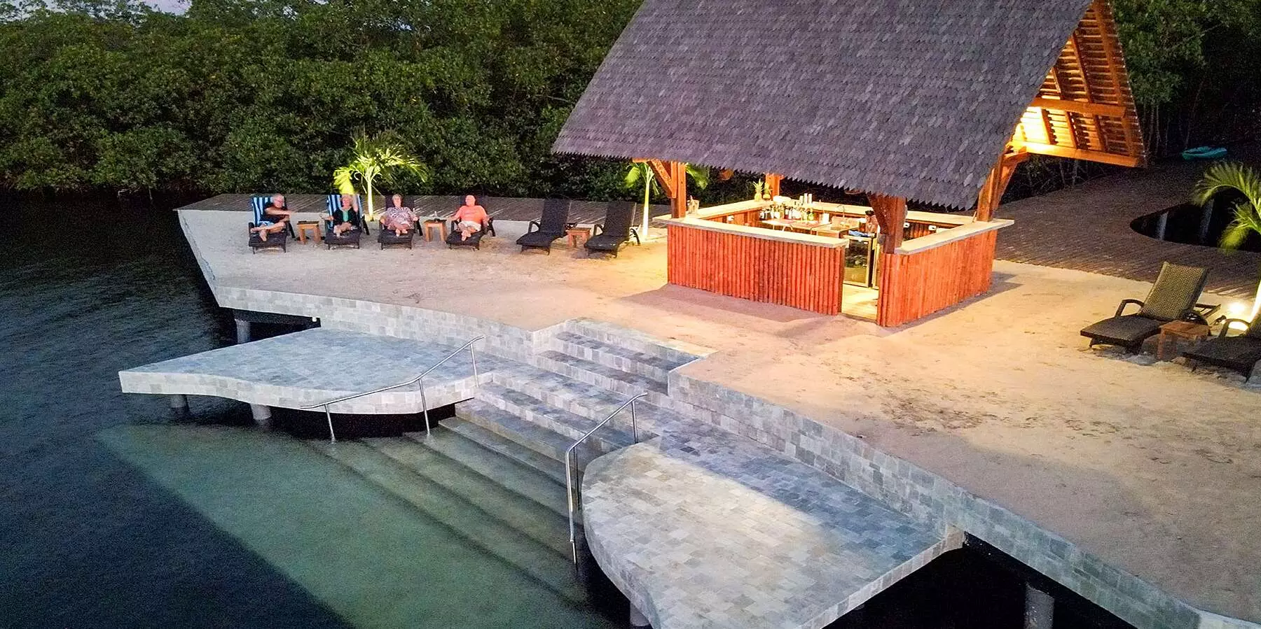 A panamai Bocas Bali Private Island Resort lenyűgöző új "légi stranddal" és víz feletti villákkal rendelkezik