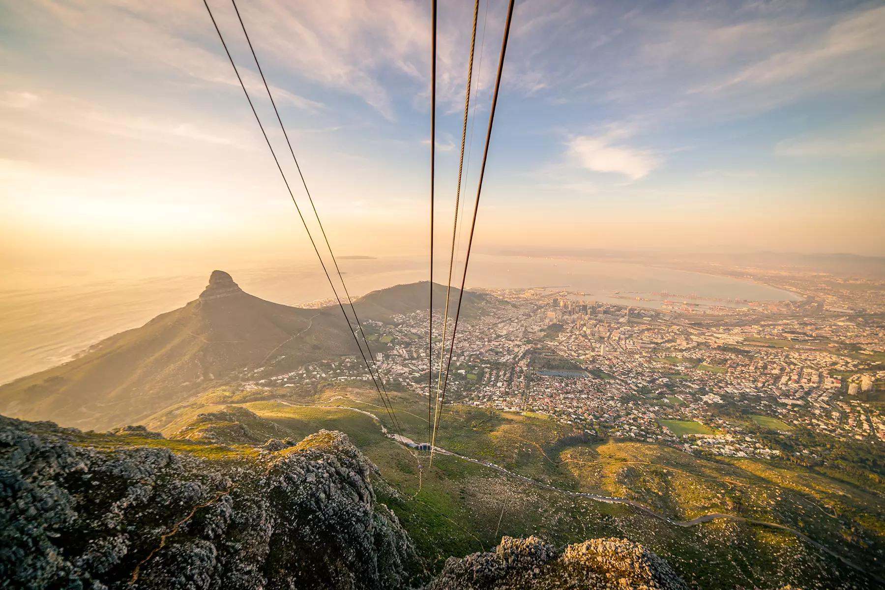 Jalur Kabel Udara Table Mountain di Cape Town