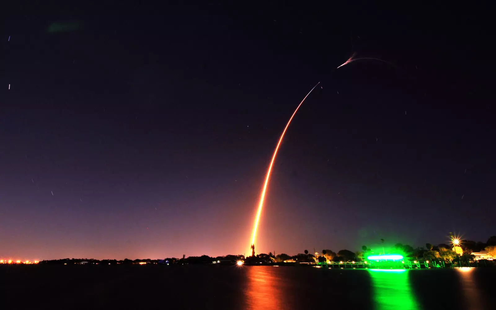 SpaceX Falcon 9 රොකට් දියත් කිරීම