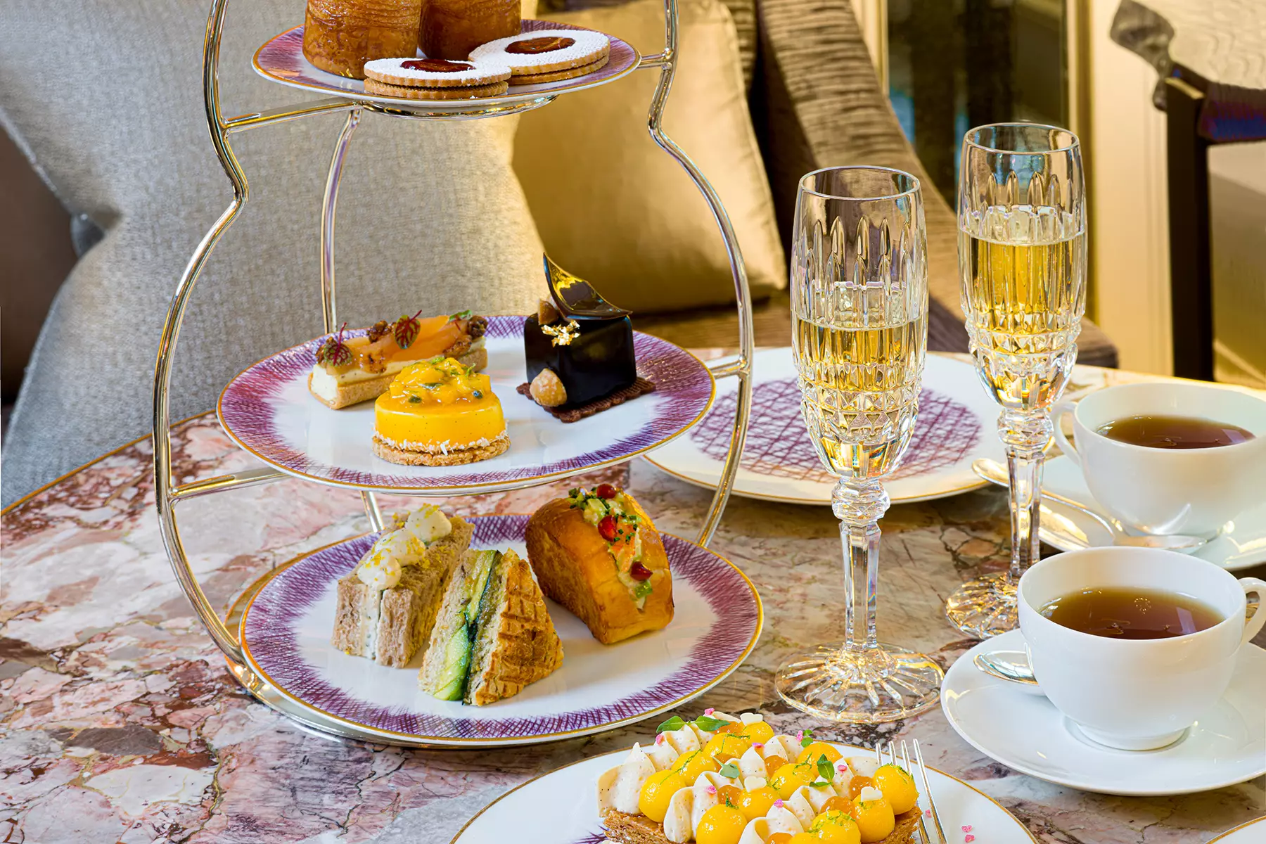 Hotel de Crillon Tea Time le Chef Matthieu Carlin re kenya Saint Valentin