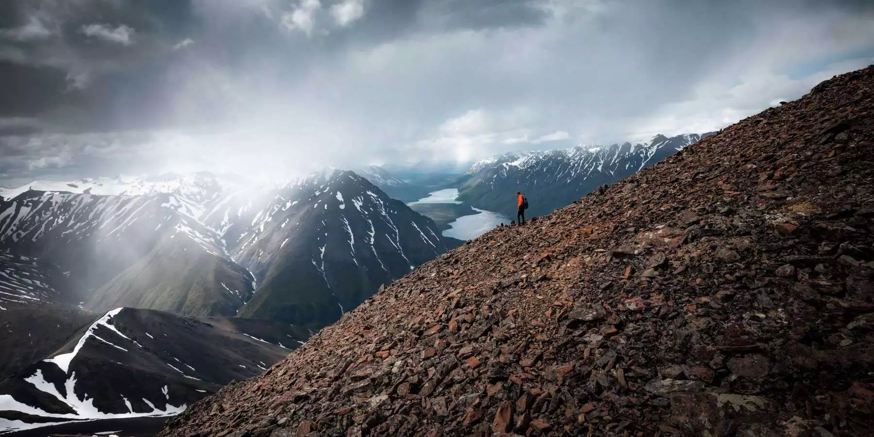 Parike ya Kluane yo muri Kanada ni paradizo ya Adventure ya kure hamwe na Glaciers, Gutembera, na Rafting