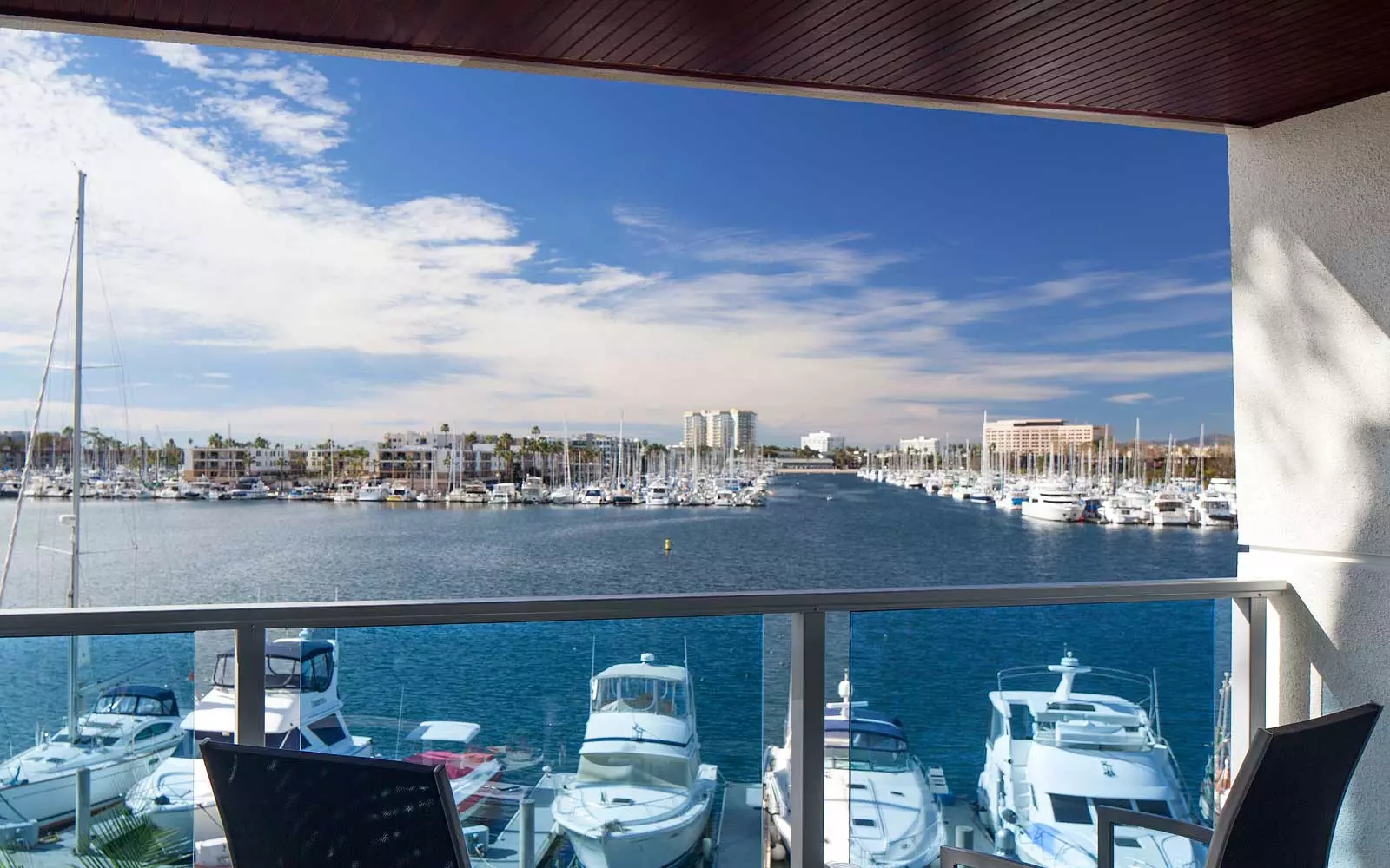 Window view saka Marina del Rey Hotel