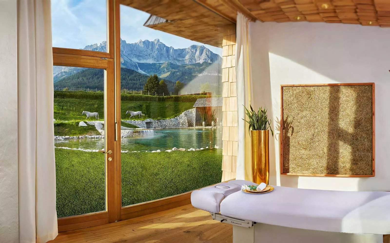 Widok z okna z Green Spa Resort w Stanglwirt, Austria