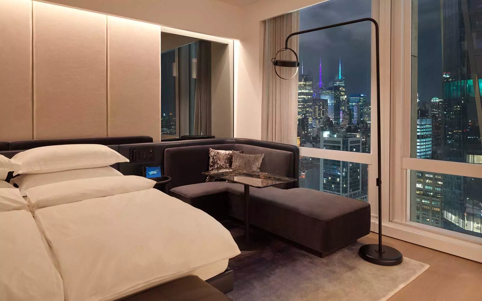 ფანჯრის ხედი Equinox Hotel Hudson Yards-დან