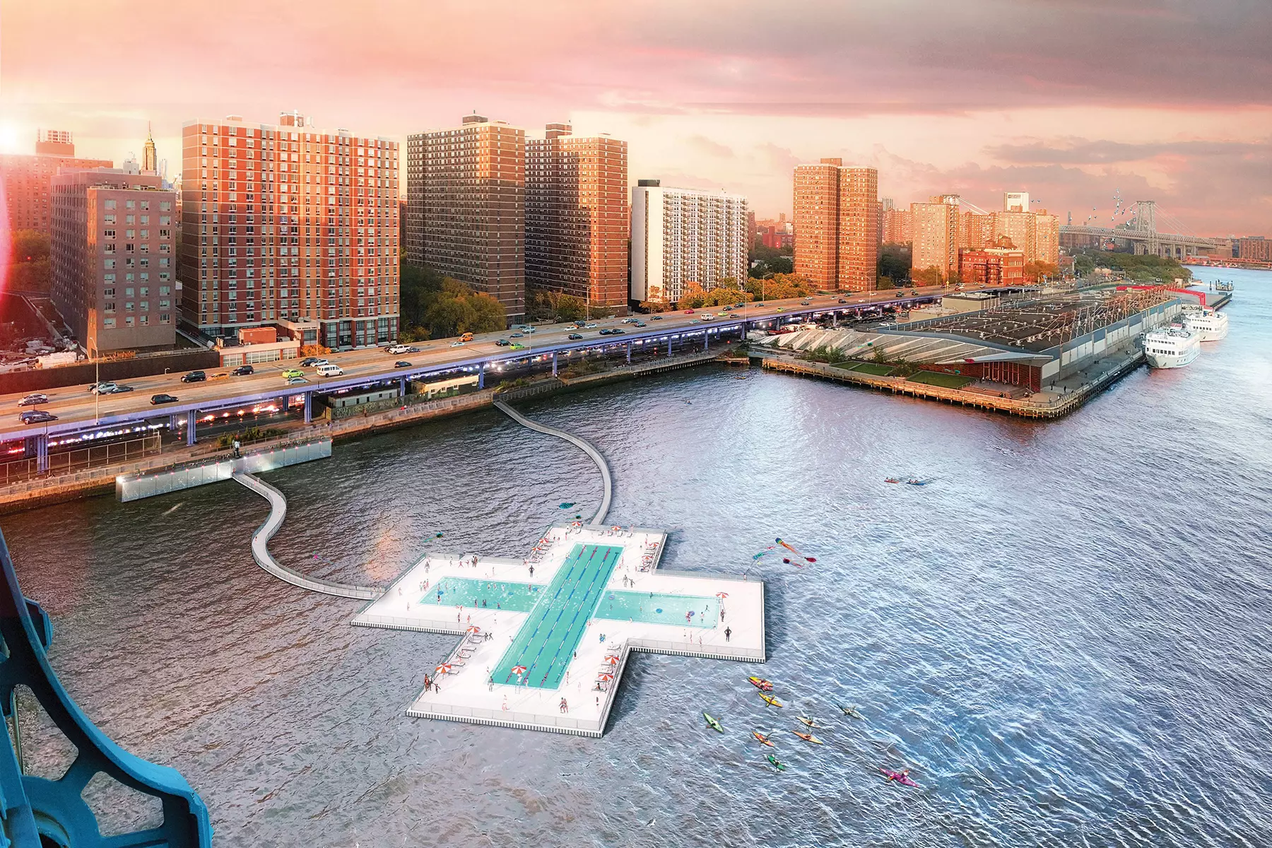 Luchtfoto fan it driuwende swimbad yn 'e East River fan NYC