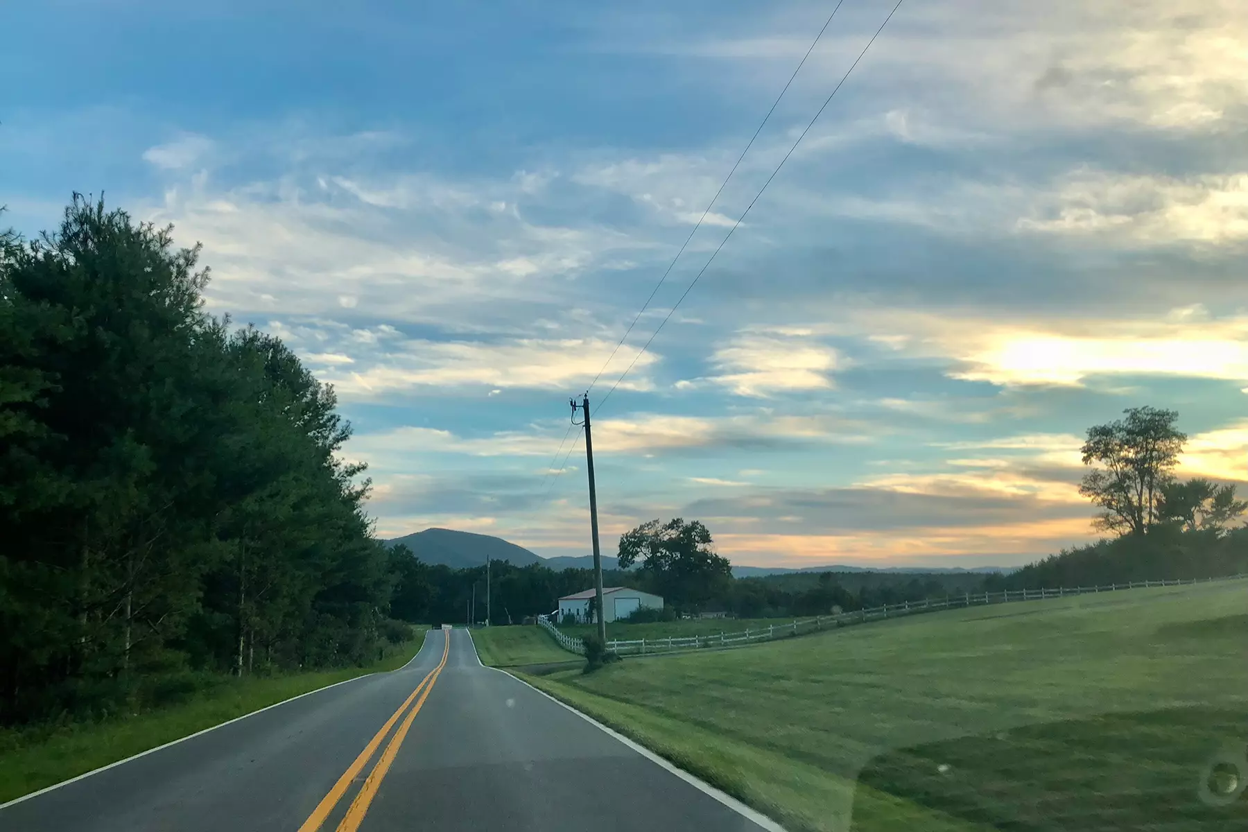 Seagrove-Waning Sun yli NC Pottery Highway