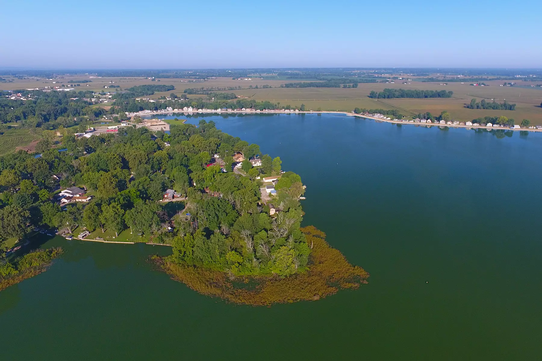 Pogled iz zraka na jezero Buckeye, Ohajo