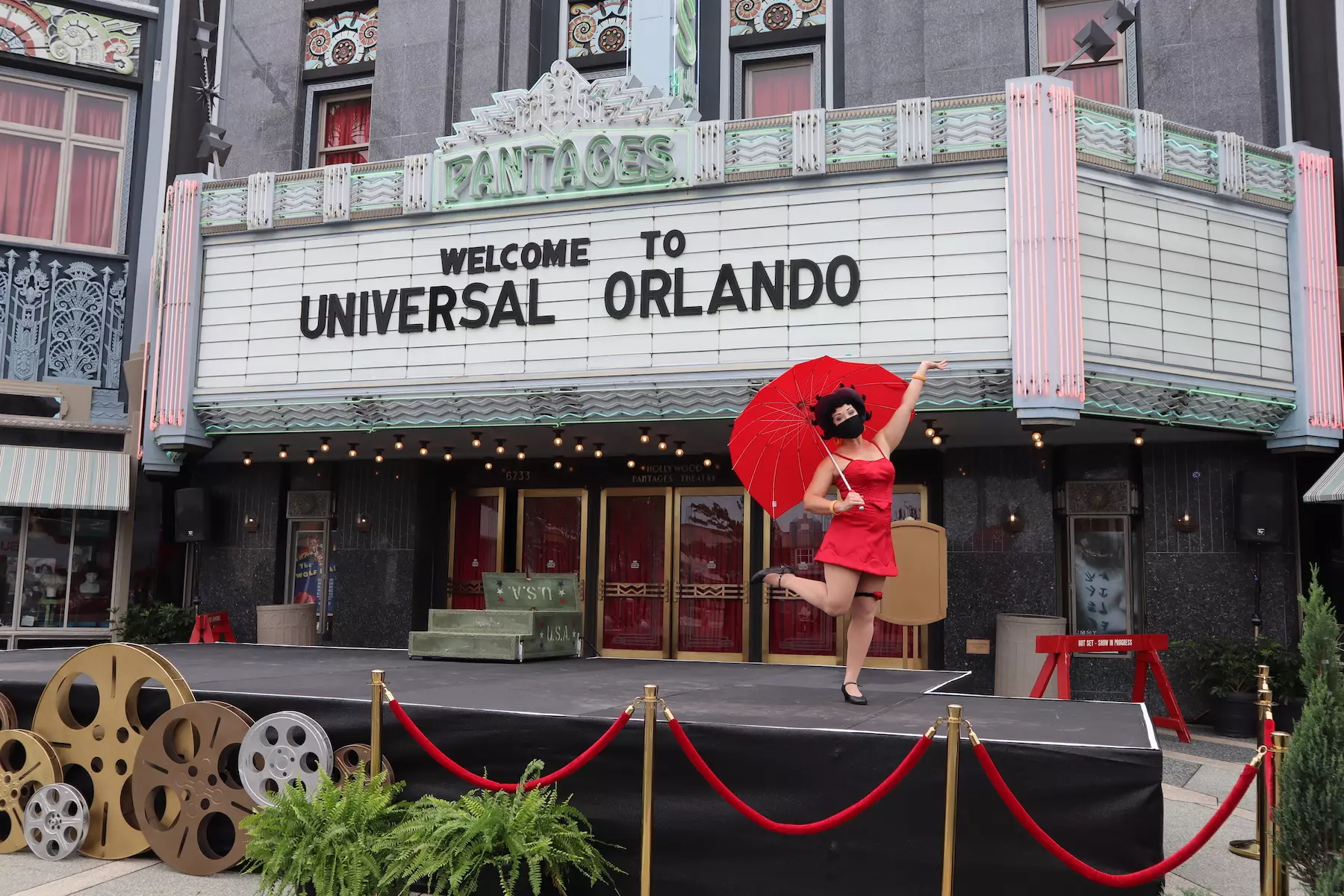 Universal Orlando Betty Boop muri mask yongeye gufungura Kamena 2020