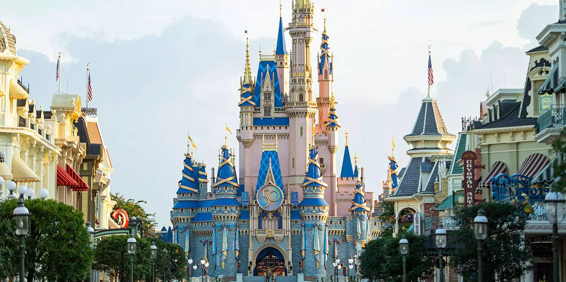 Câștigă o excursie la cea de-a 50-a aniversare a Walt Disney World pentru 50 de persoane alese de tine