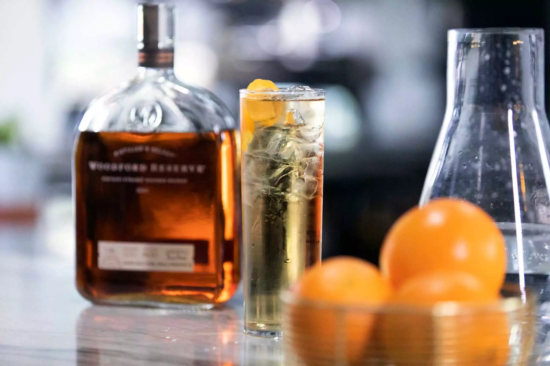 Cocktail Woodford Reserve Bourbon với soda