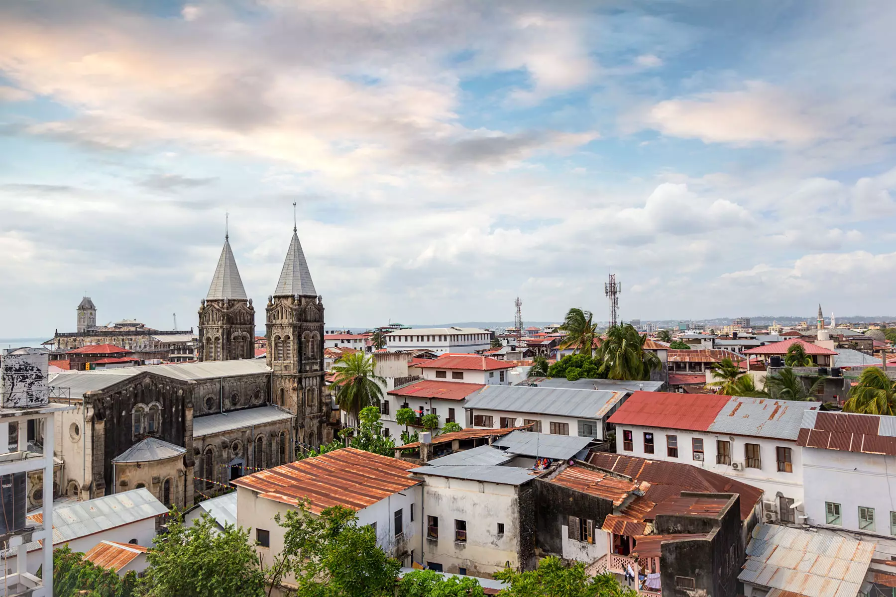 igisenge hejuru yikirere hejuru yinyubako yumujyi wa zanzibar