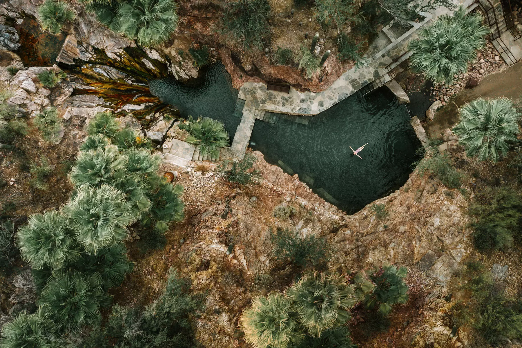 Luftfoto af svømmehul