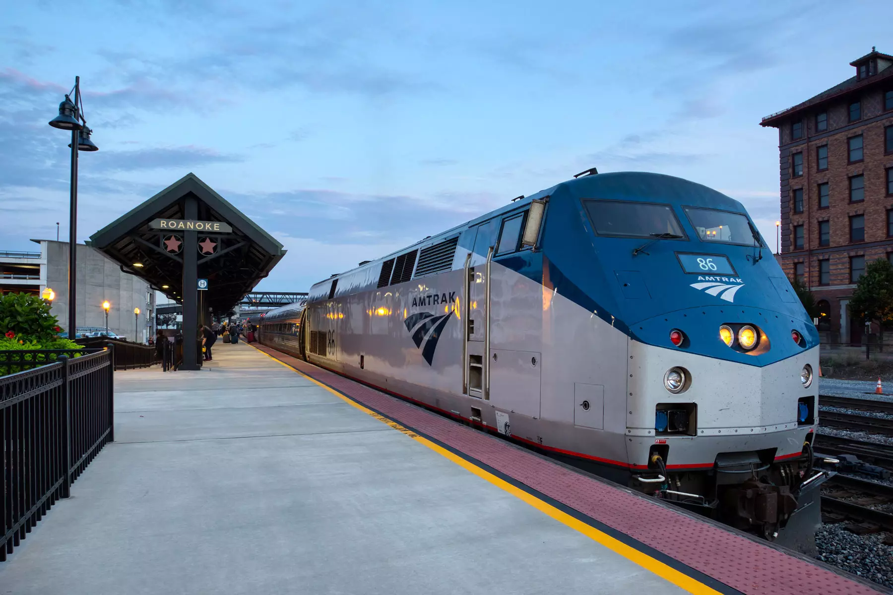 Amtrak chiteshi muRoanoke, Virginia