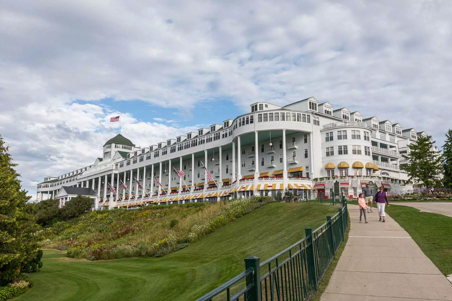 Grand Hotel, kurortun xarici görünüşü, Mackinac Island, Michigan