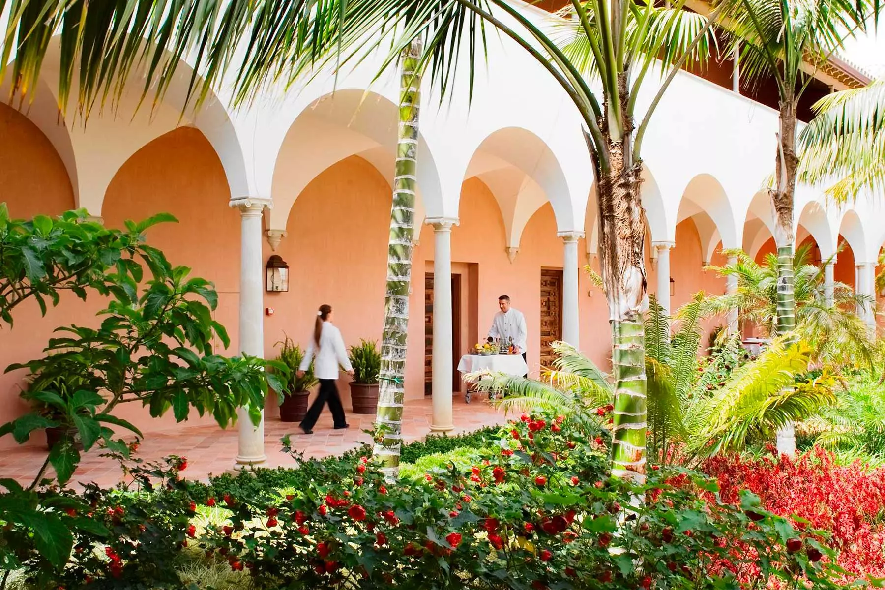 Walkway kuri resitora ya Finca Cortesin muri Espagne