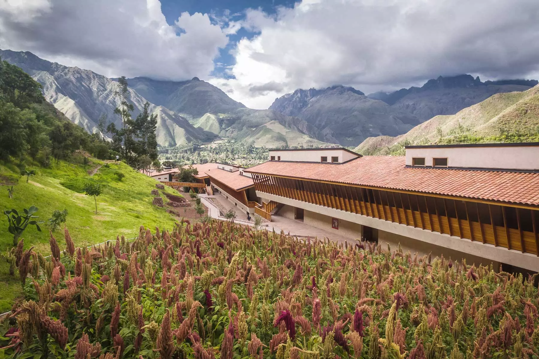 Exterior del hotel Explora Valle Sagrado en Perú