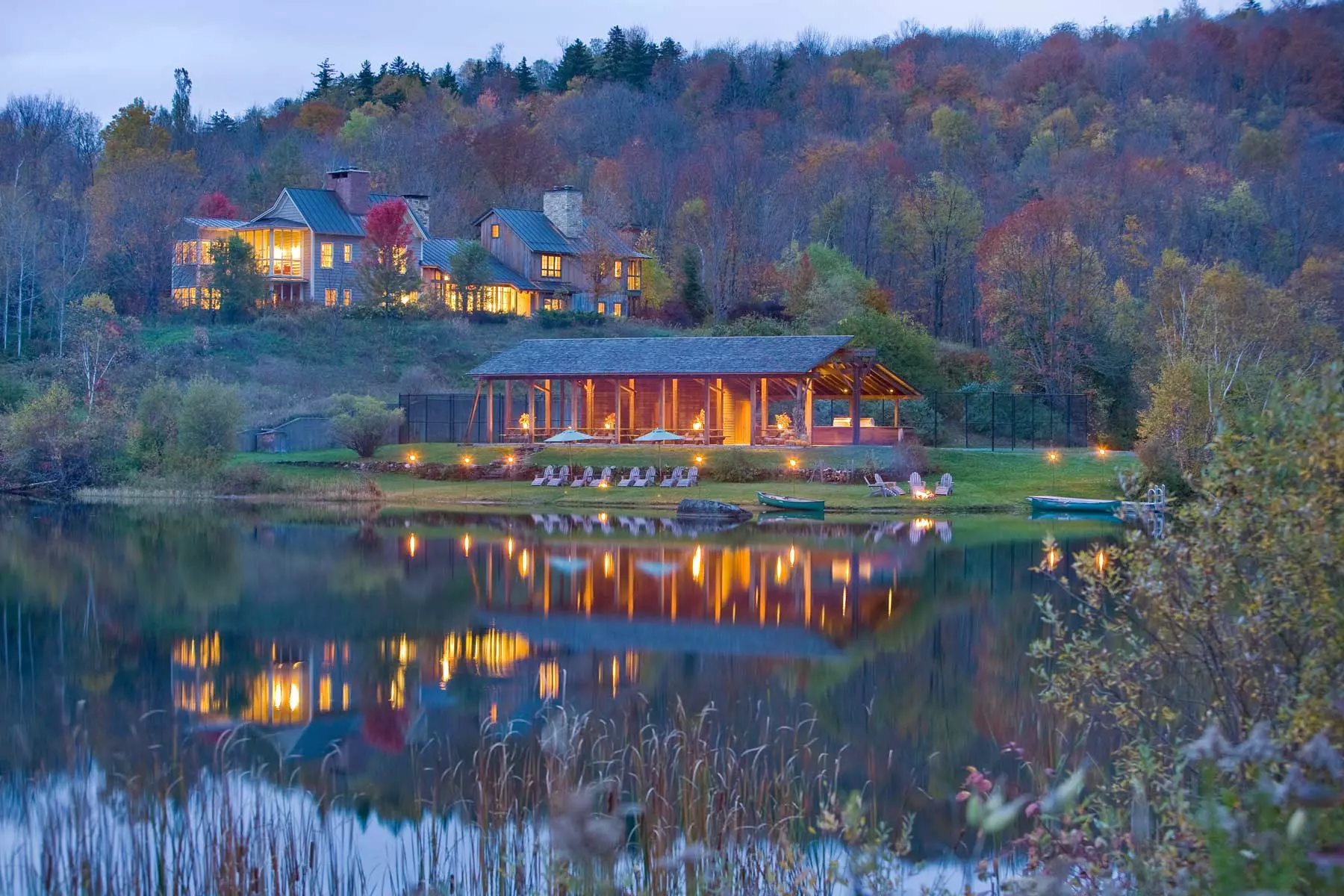 Beleuchtete Kabine im Twin Farms Resort in Vermont