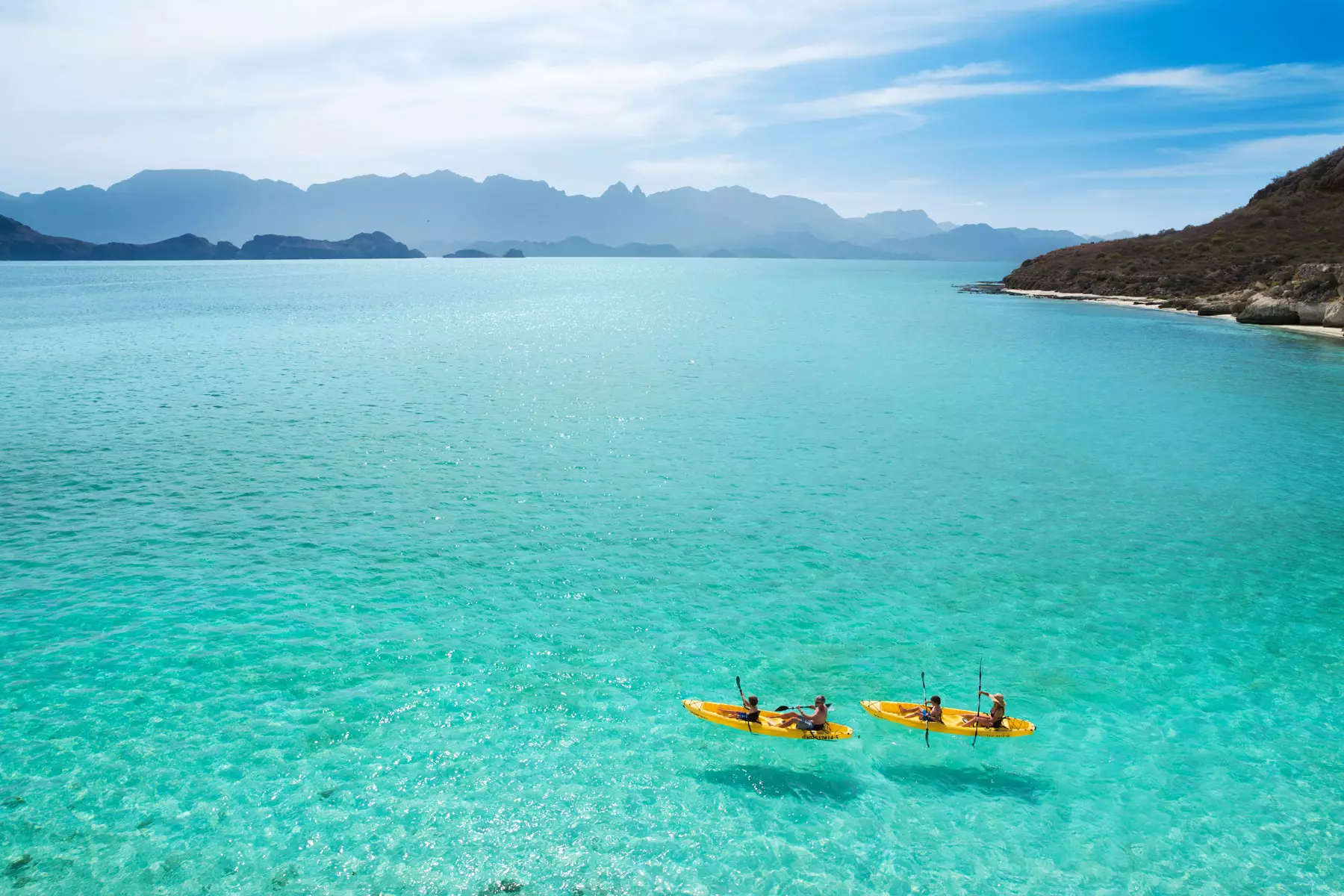 Курорт Danzante Bay Resort с кристально чистой голубой водой