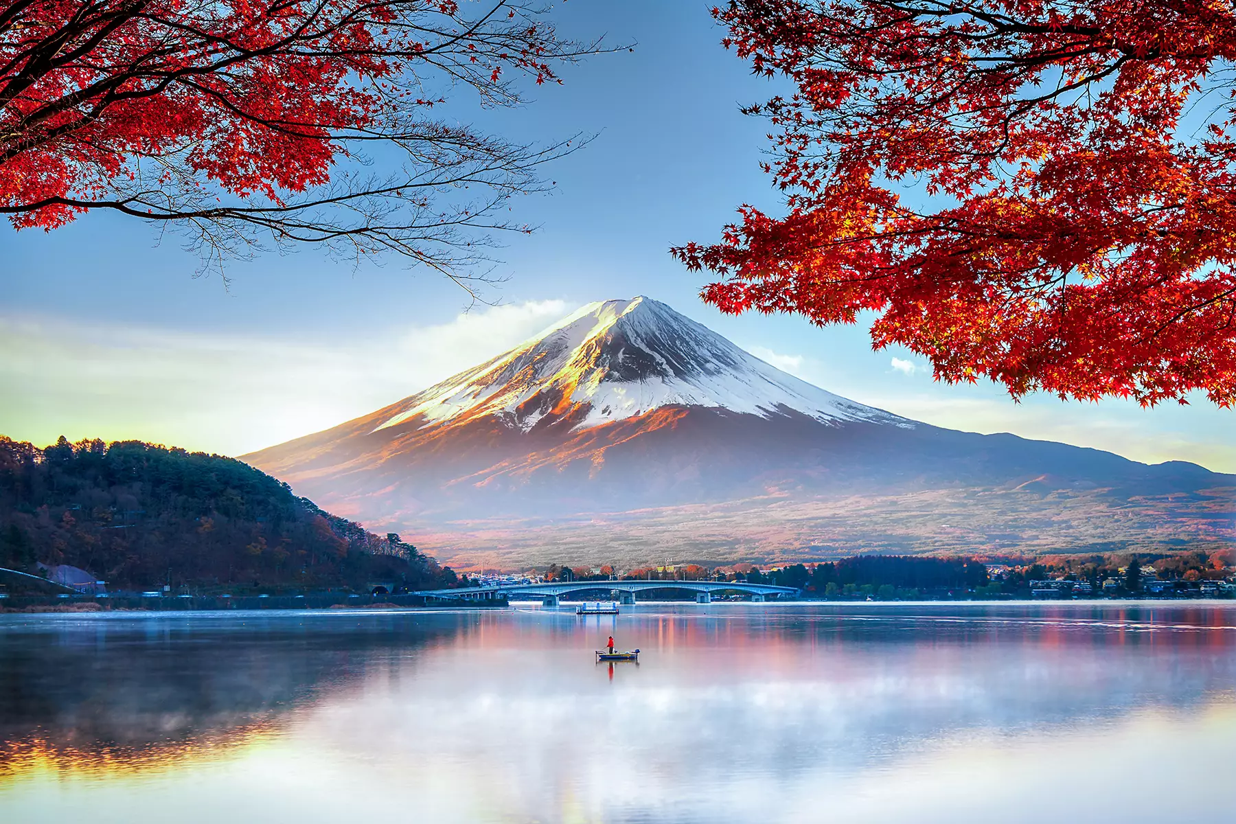 Fuji Mountain yn 'e hjerst