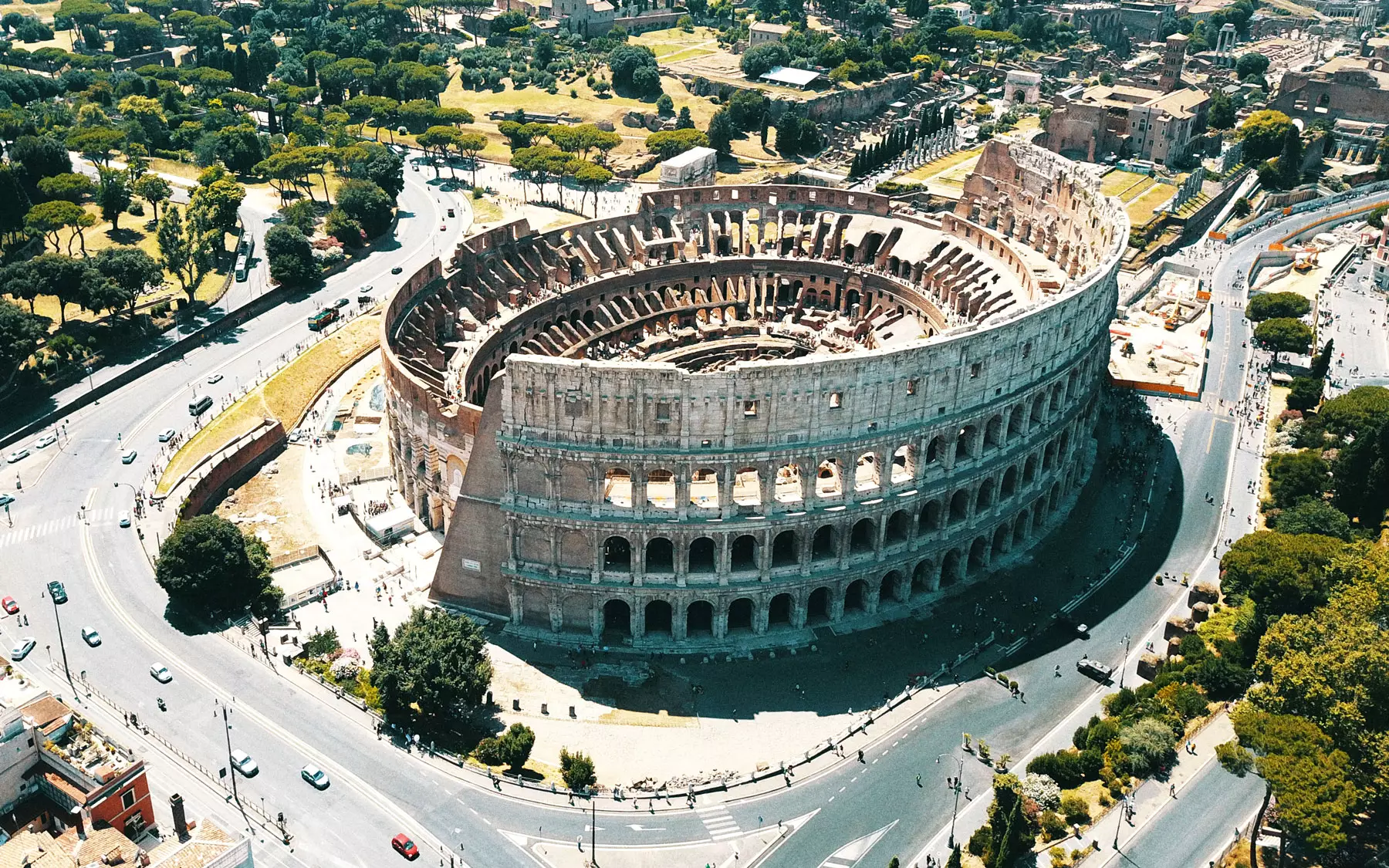 Vista aérea del Coliseo en romano