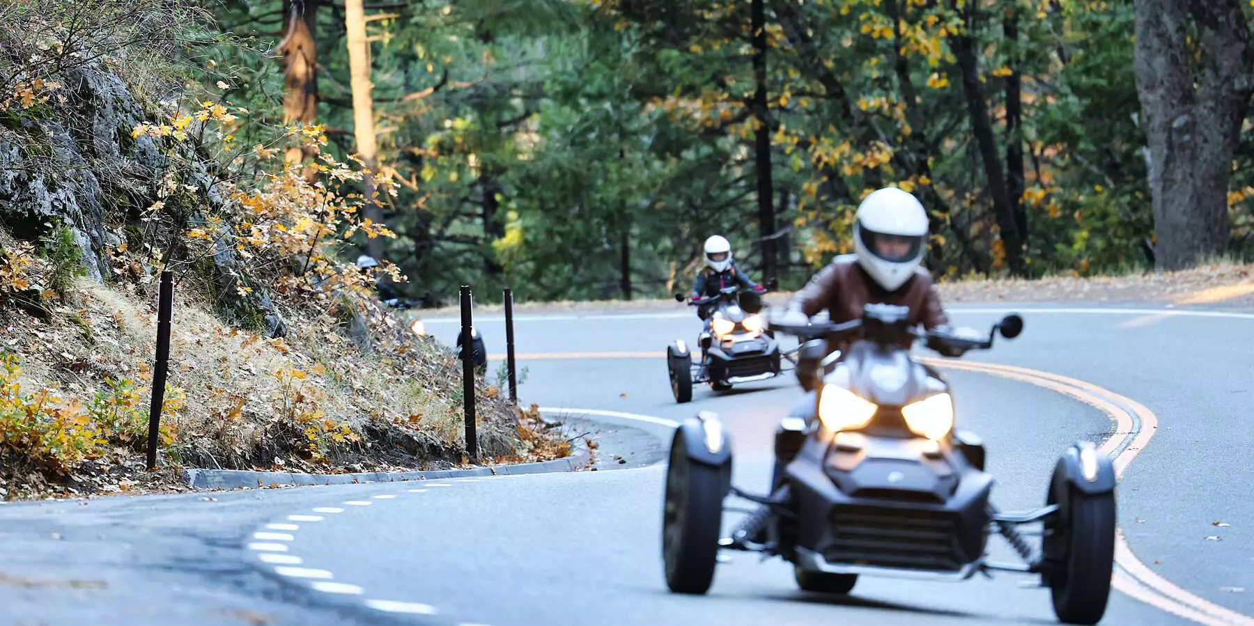 Jeg kørte en Can-Am gennem Yosemite — her er hvorfor det er den bedste måde at se en nationalpark på