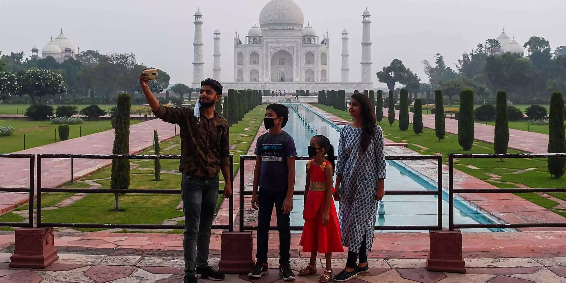 Taj Mahal Dibuka Kembali untuk Pengunjung untuk Pertama Kalinya dalam 6 Bulan