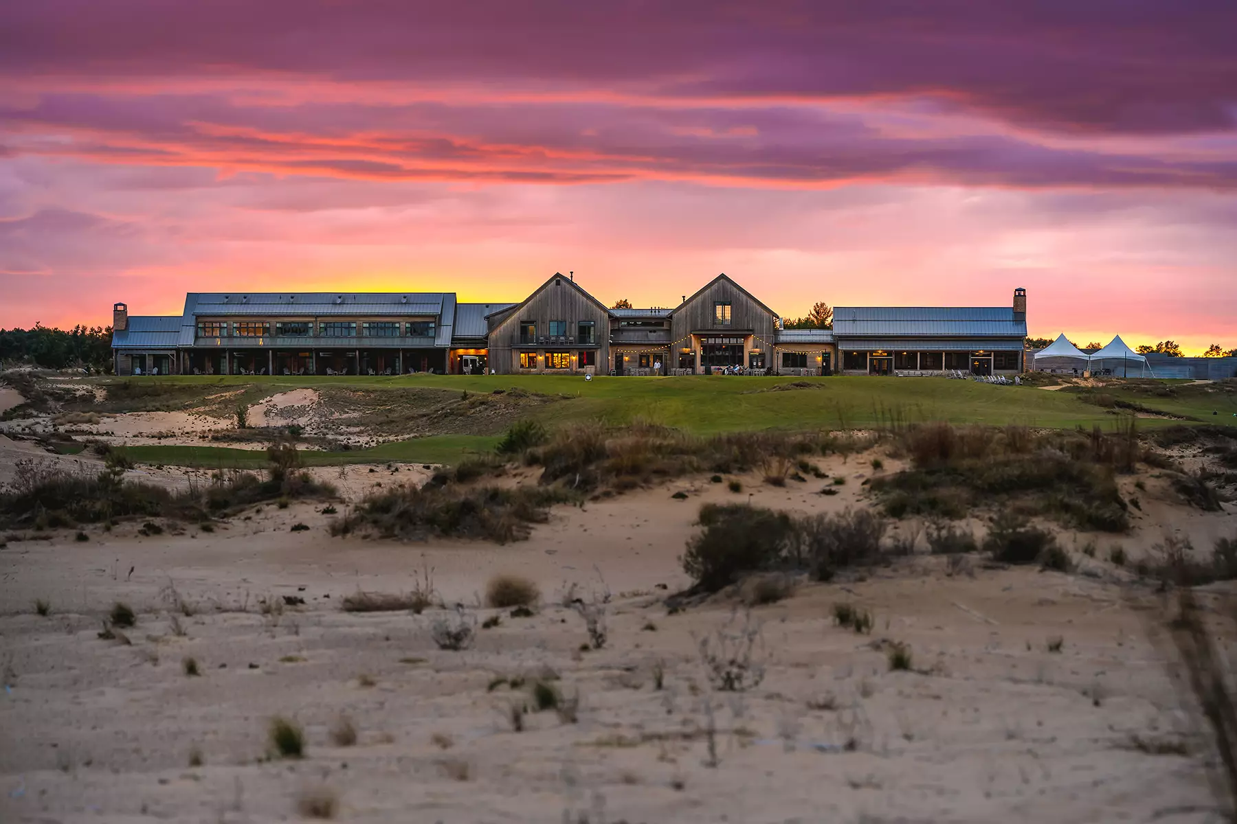 Exterior de Sand Valley desde la playa