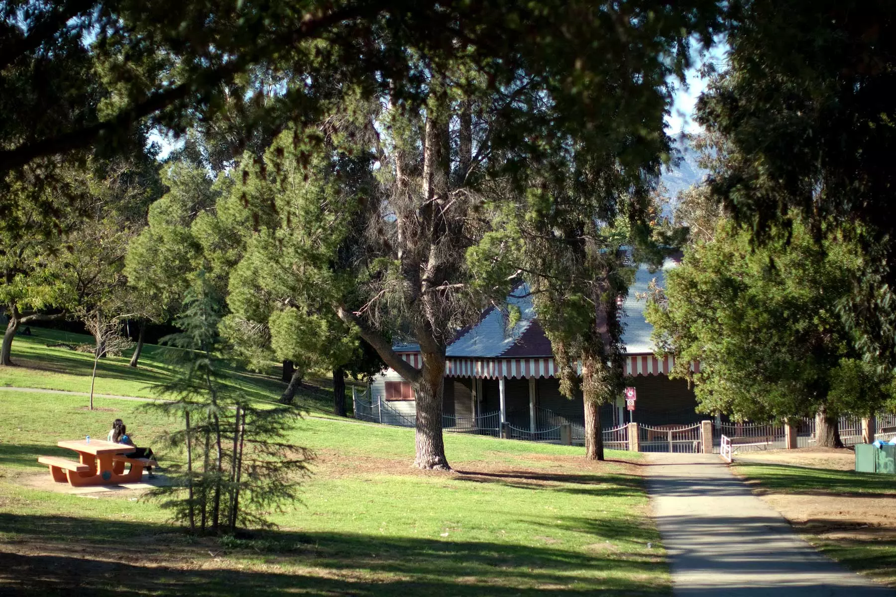 De vintage 1926 merry-go-round yn Griffith Park, Los Angeles