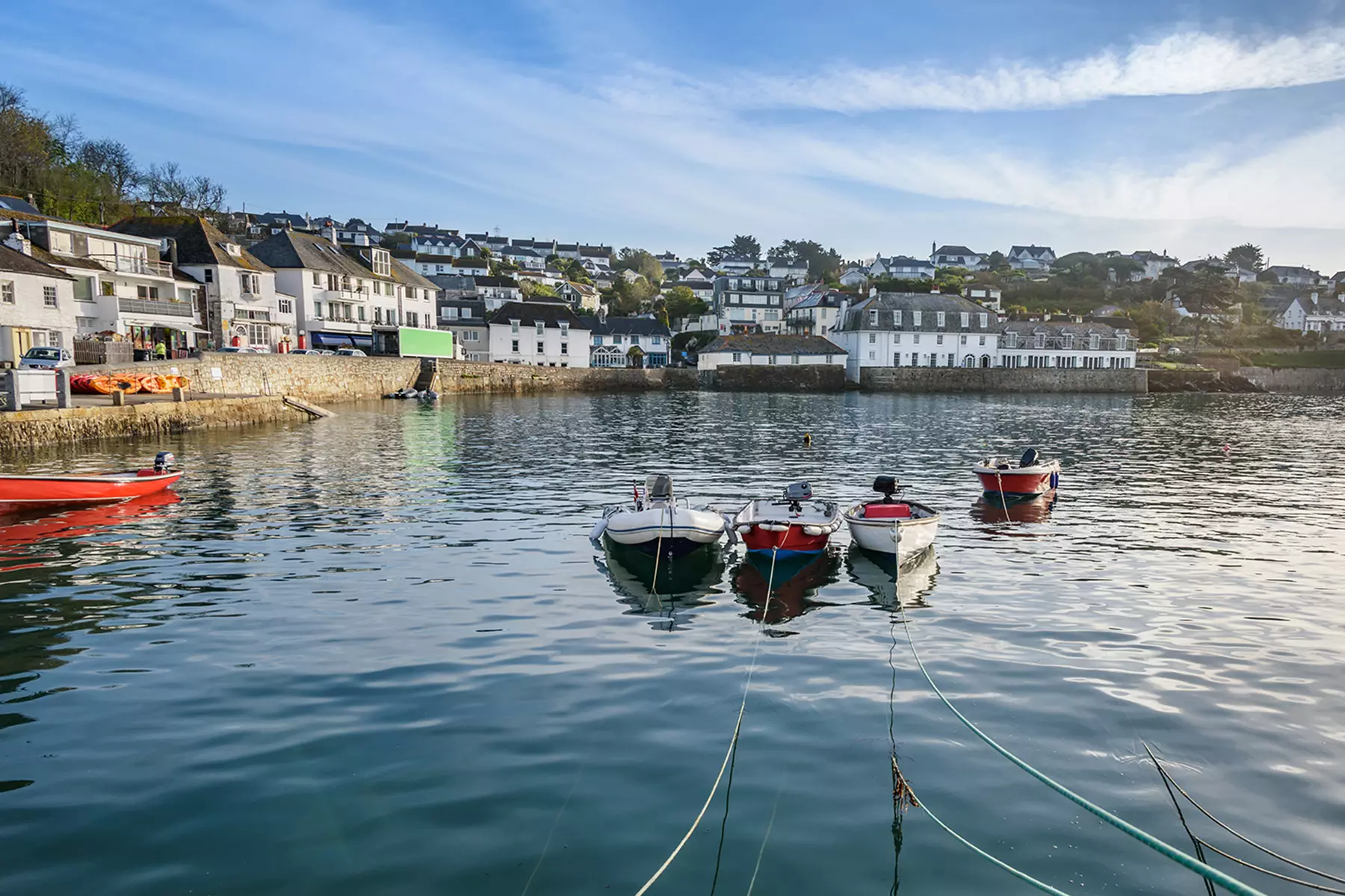 Schéint cornescht Küstduerf vu St Mawes am Südweste England, UK.