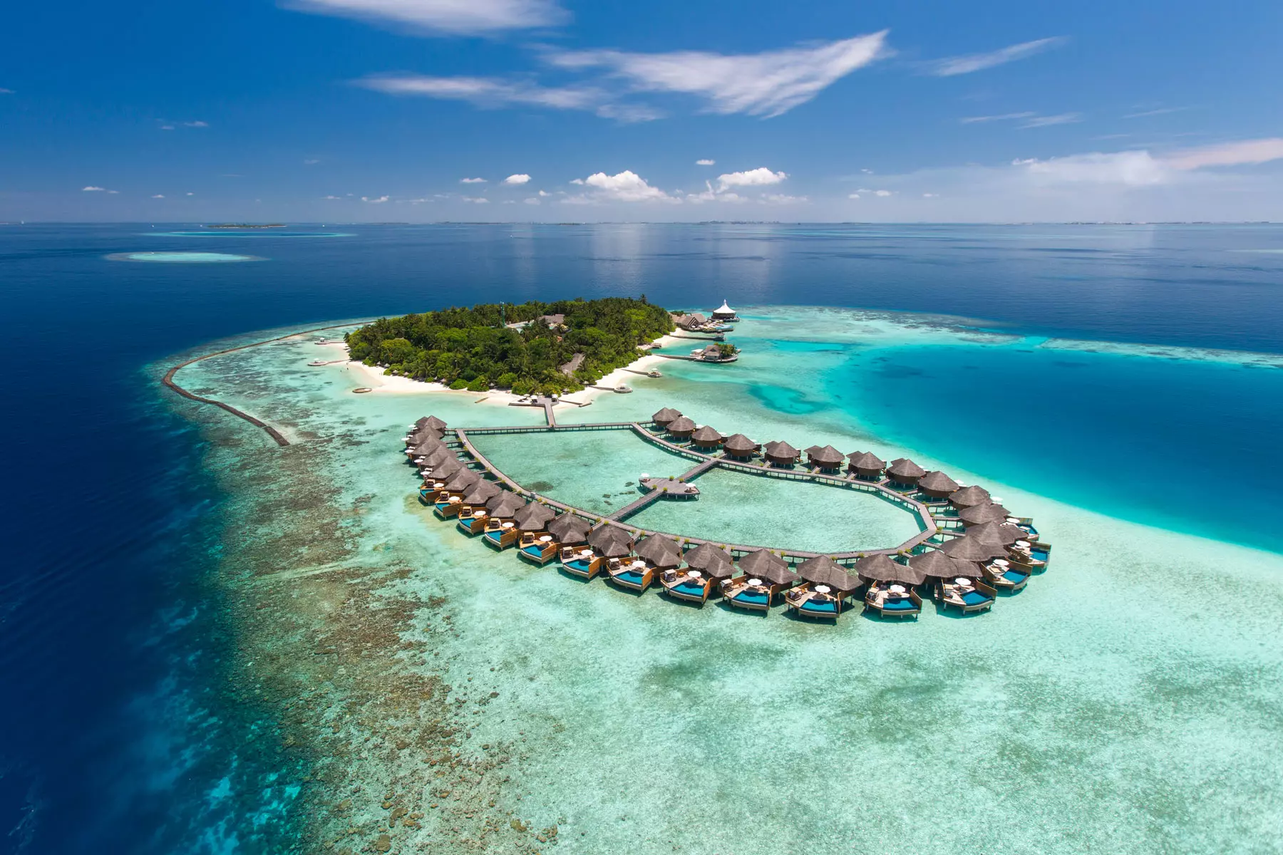 aerial view ng Baros, Maldives