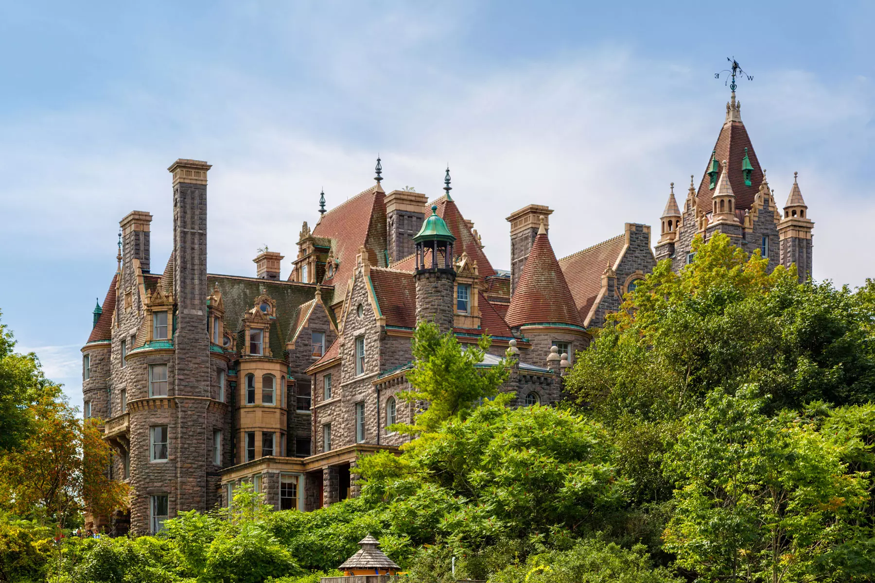 Boldt Castle kwenye Kisiwa cha Moyo katika Mto Saint Lawrence, Visiwa Elfu, New York