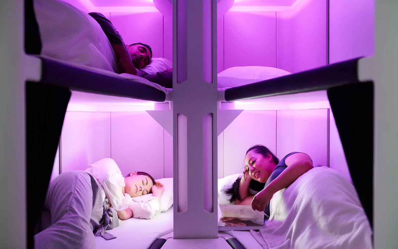 Air New Zealand курсиҳои ҳамвори иқтисодиро гузоштааст