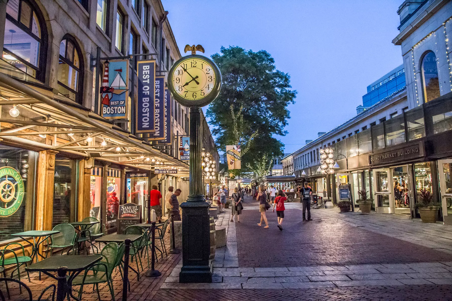 Quincy Market'te gece vakti