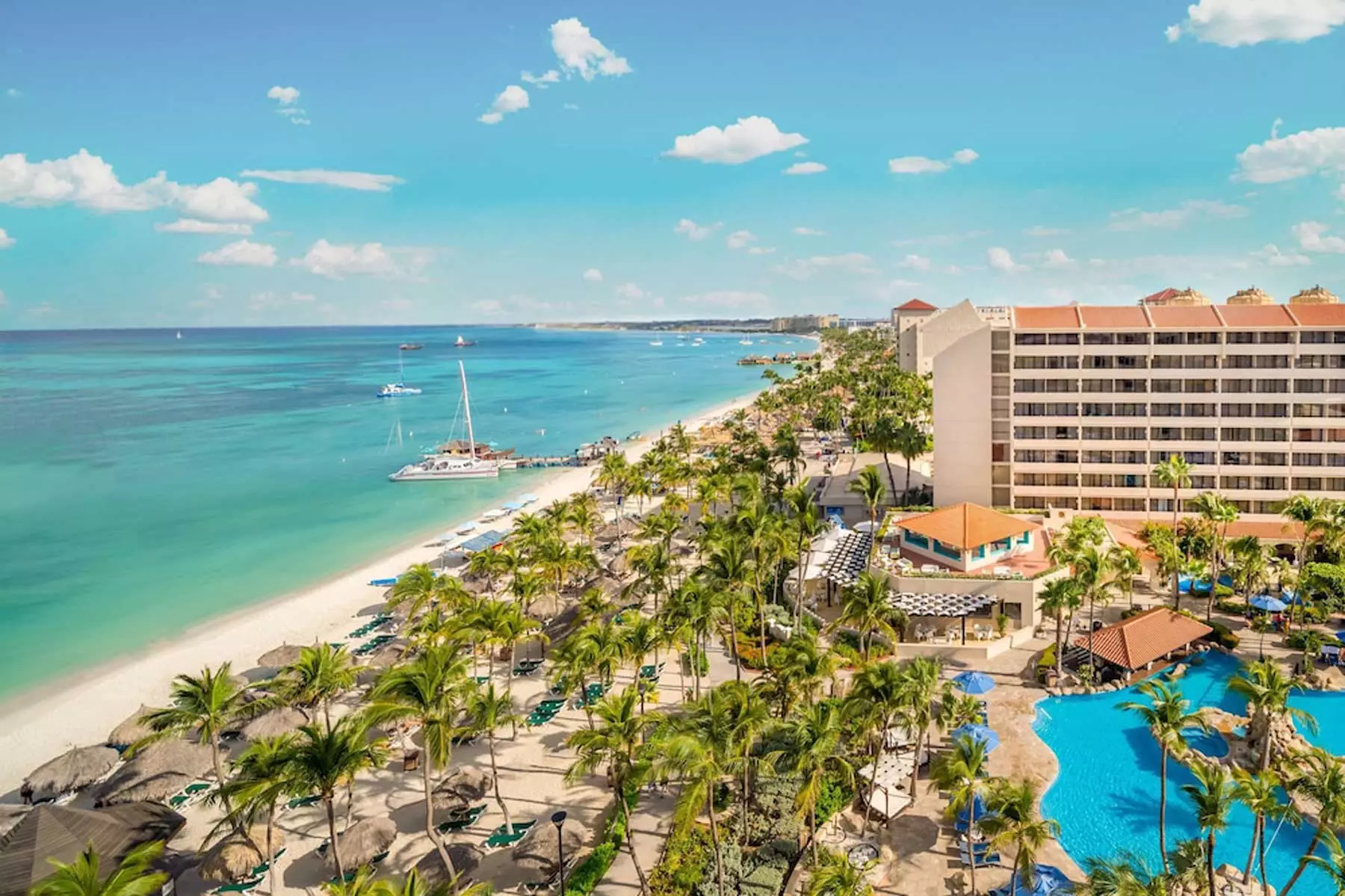 Vista aérea da praia e Barceló Aruba, Palm Beach, Aruba