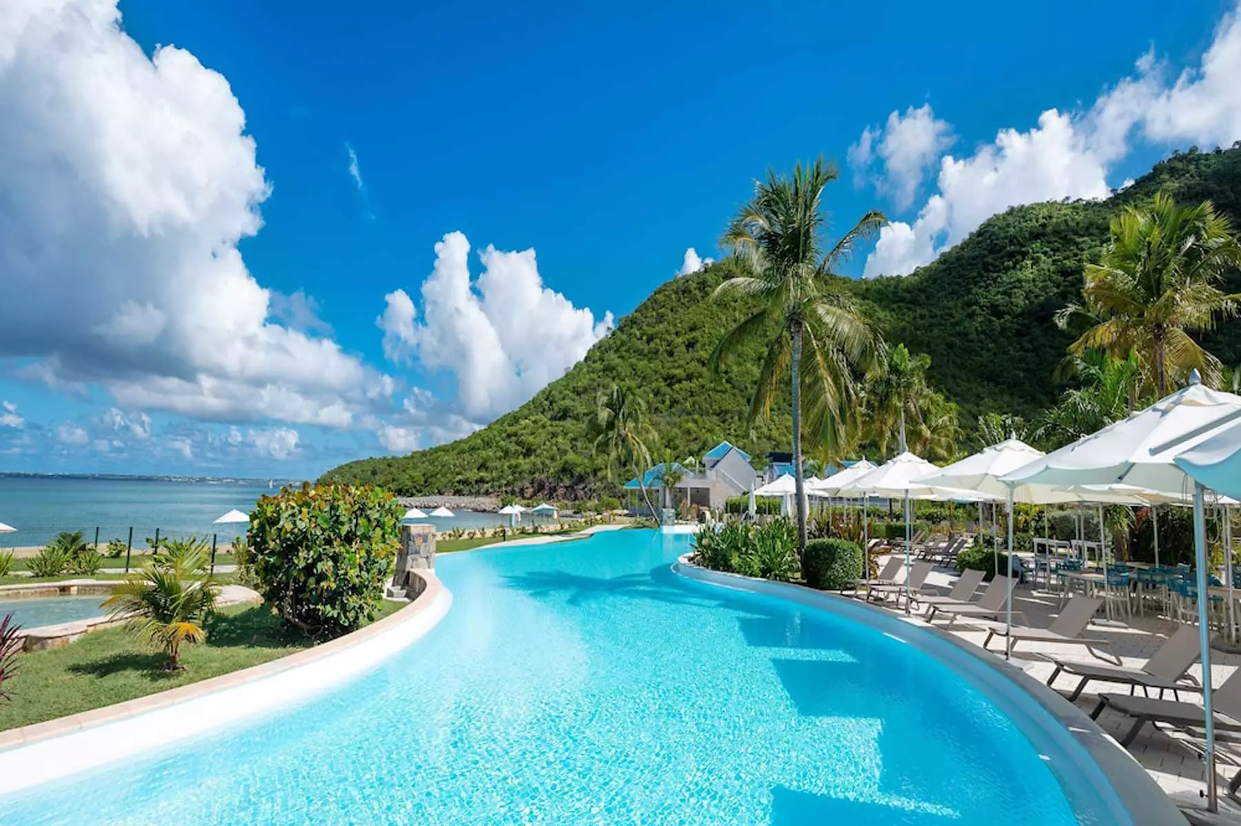 Bazen v Secrets St. Martin Resort & Spa, St. Martin