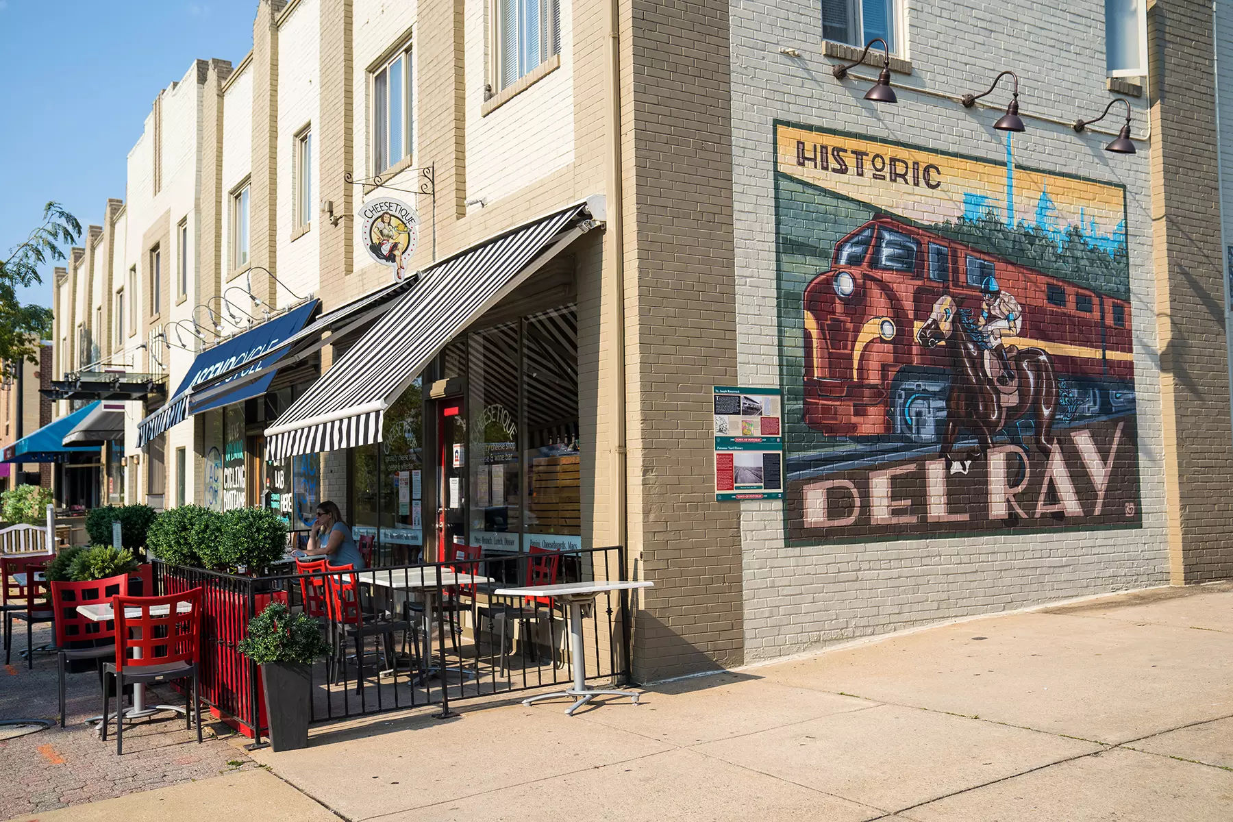 Del Ray mural