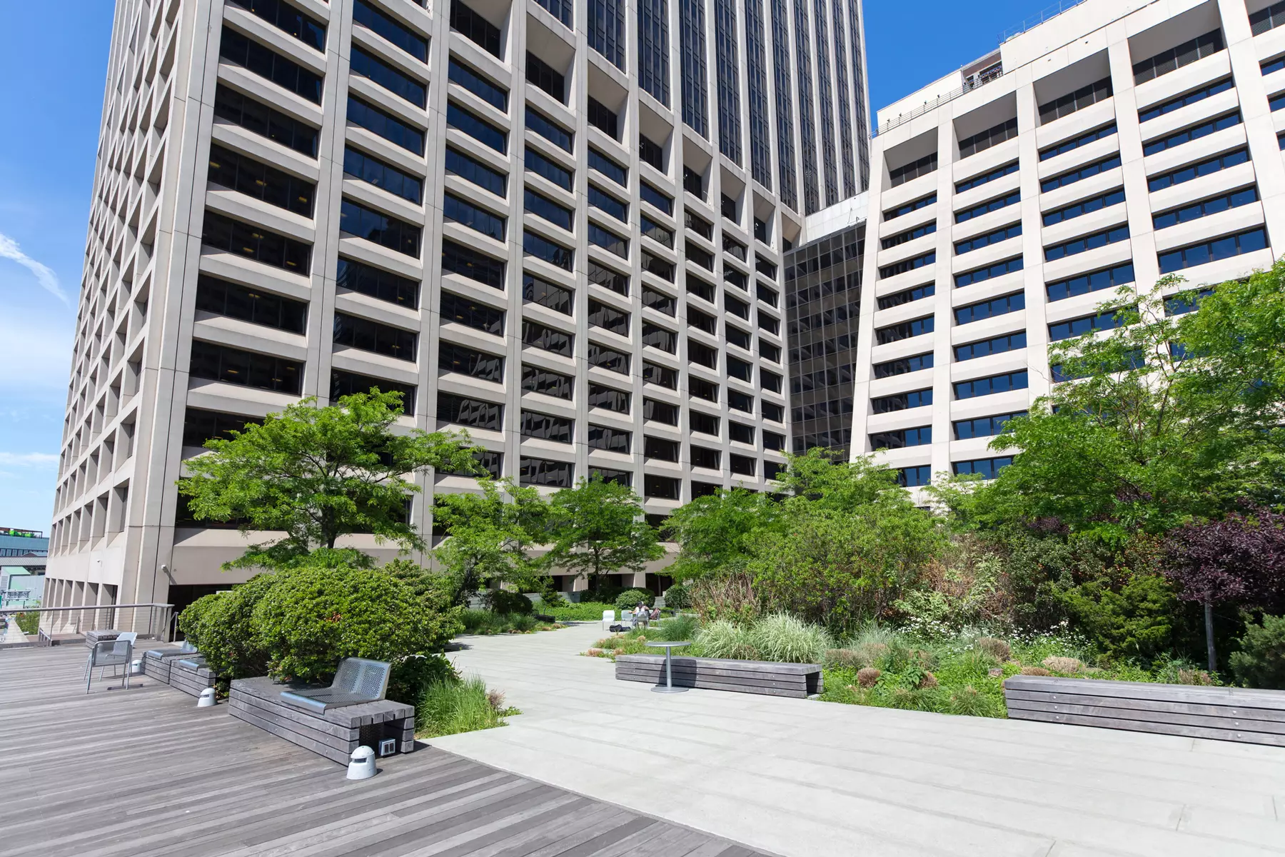 Elevated Acre nel quartiere finanziario di New York City