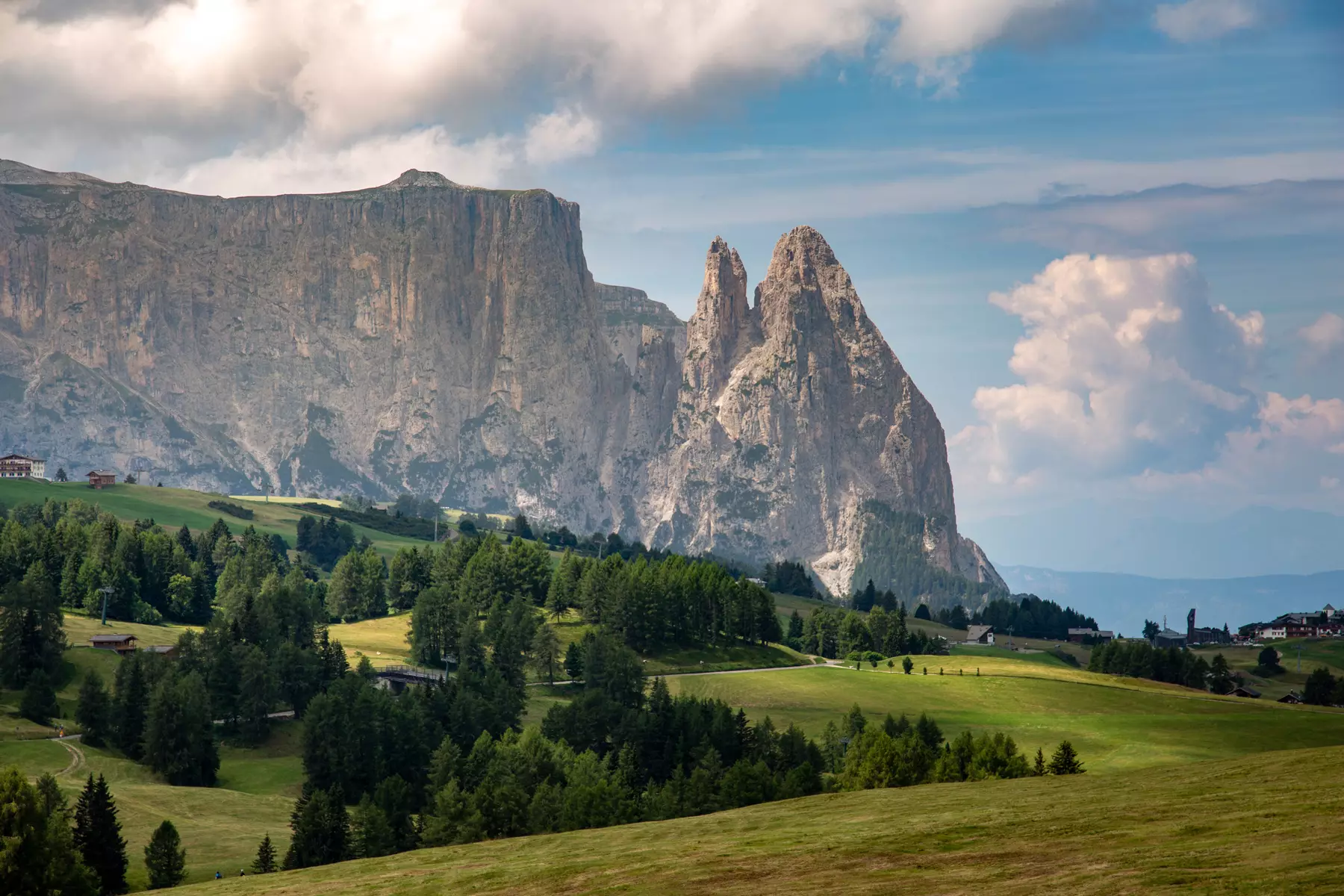 Usum panas di Dolomites Alps di Italia