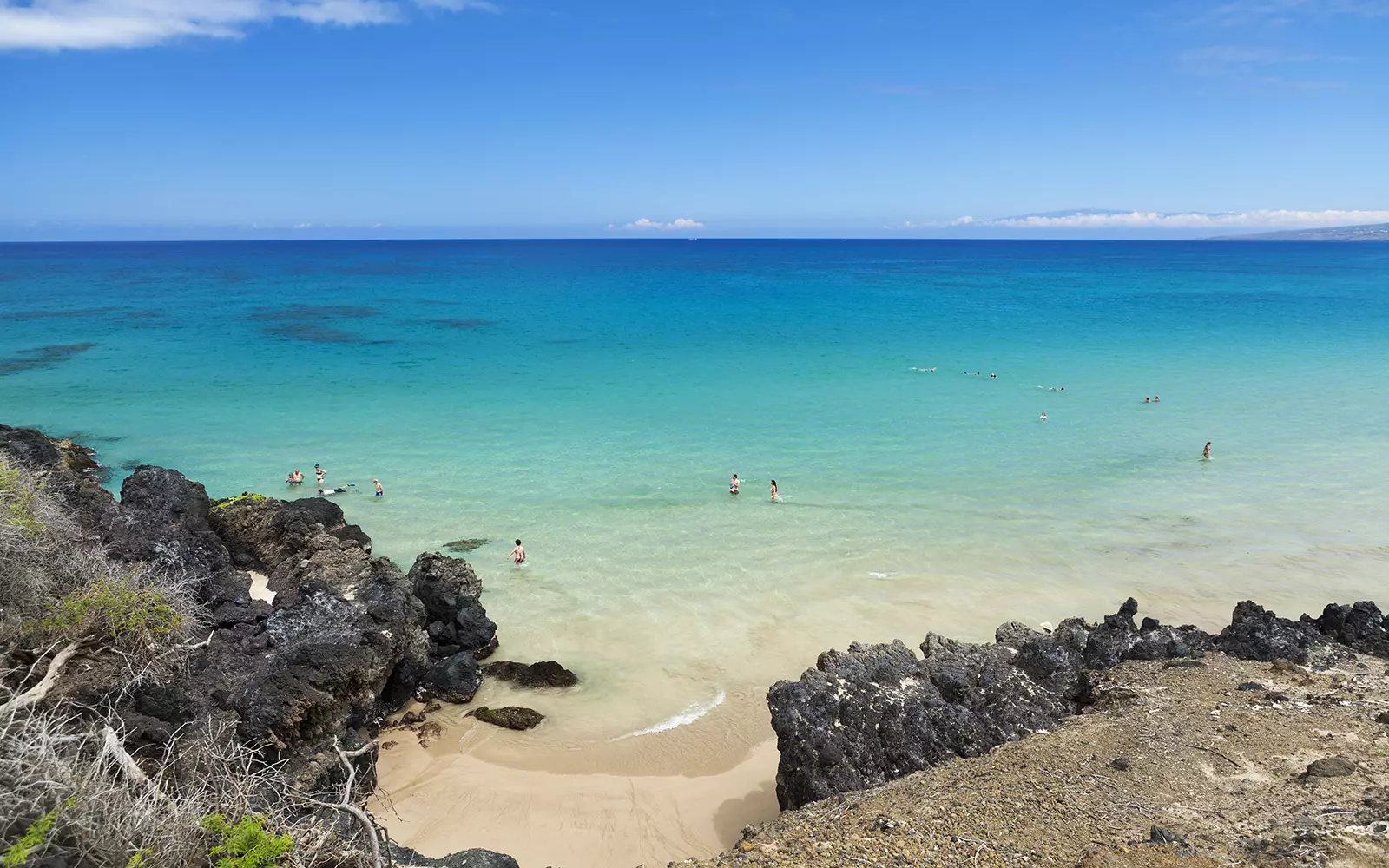 Swimmers ni Hapuna Beach