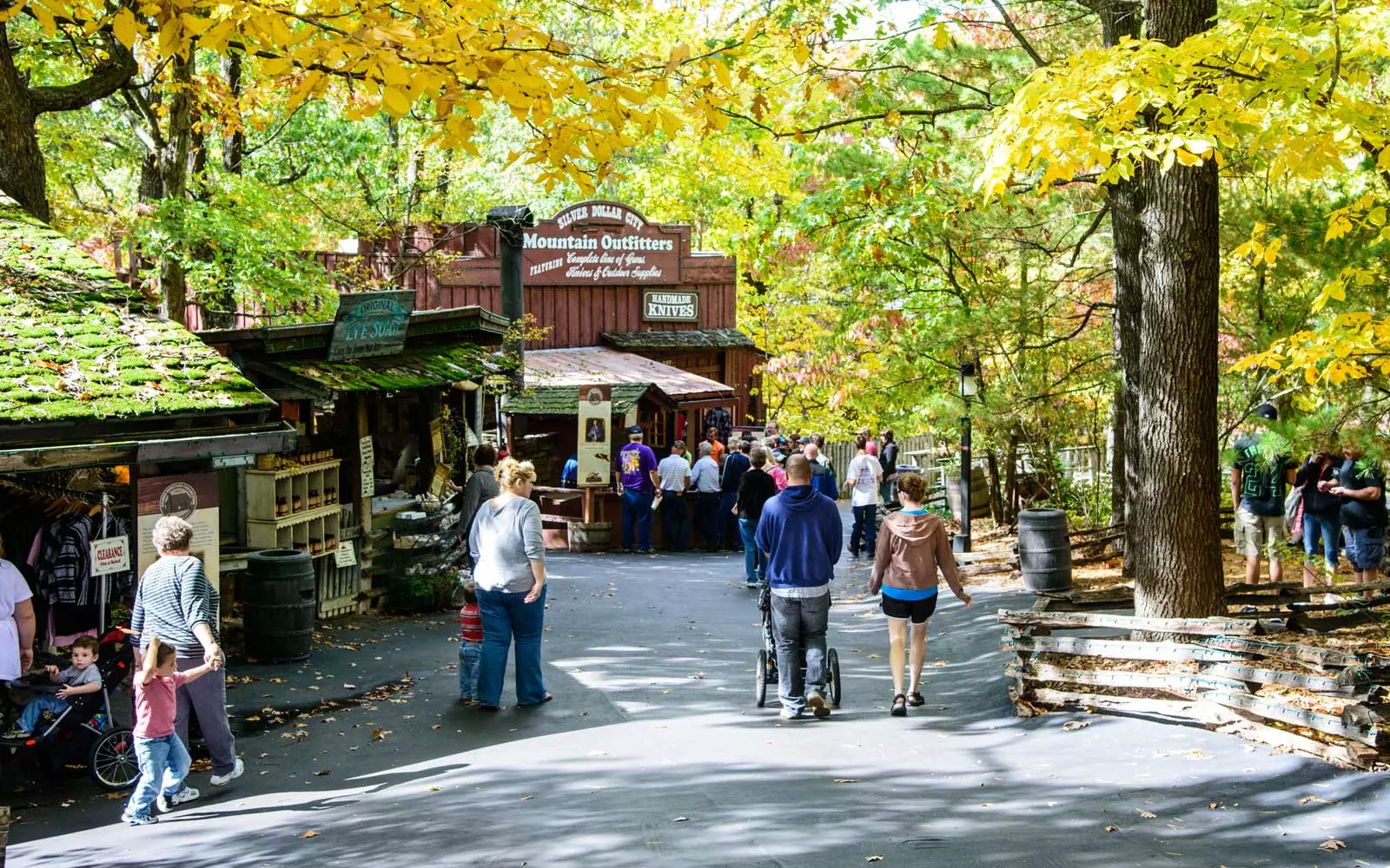 Serapa sa boithabiso sa Silver Dollar City lithabeng tsa Ozark tse ka boroa-bophirima ho Missouri