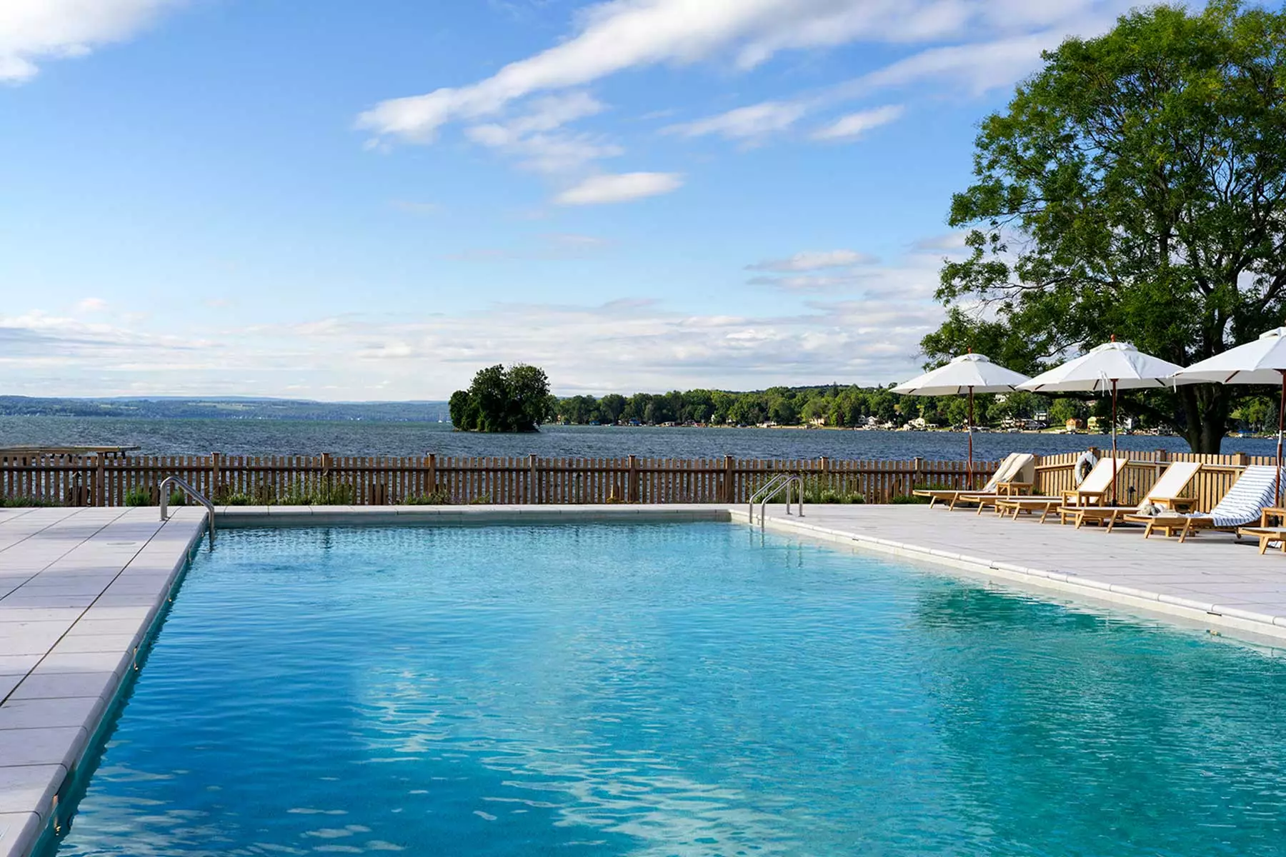 A piscina do The Lake House em Canandaigua, eleito um dos melhores resorts dos Estados Unidos