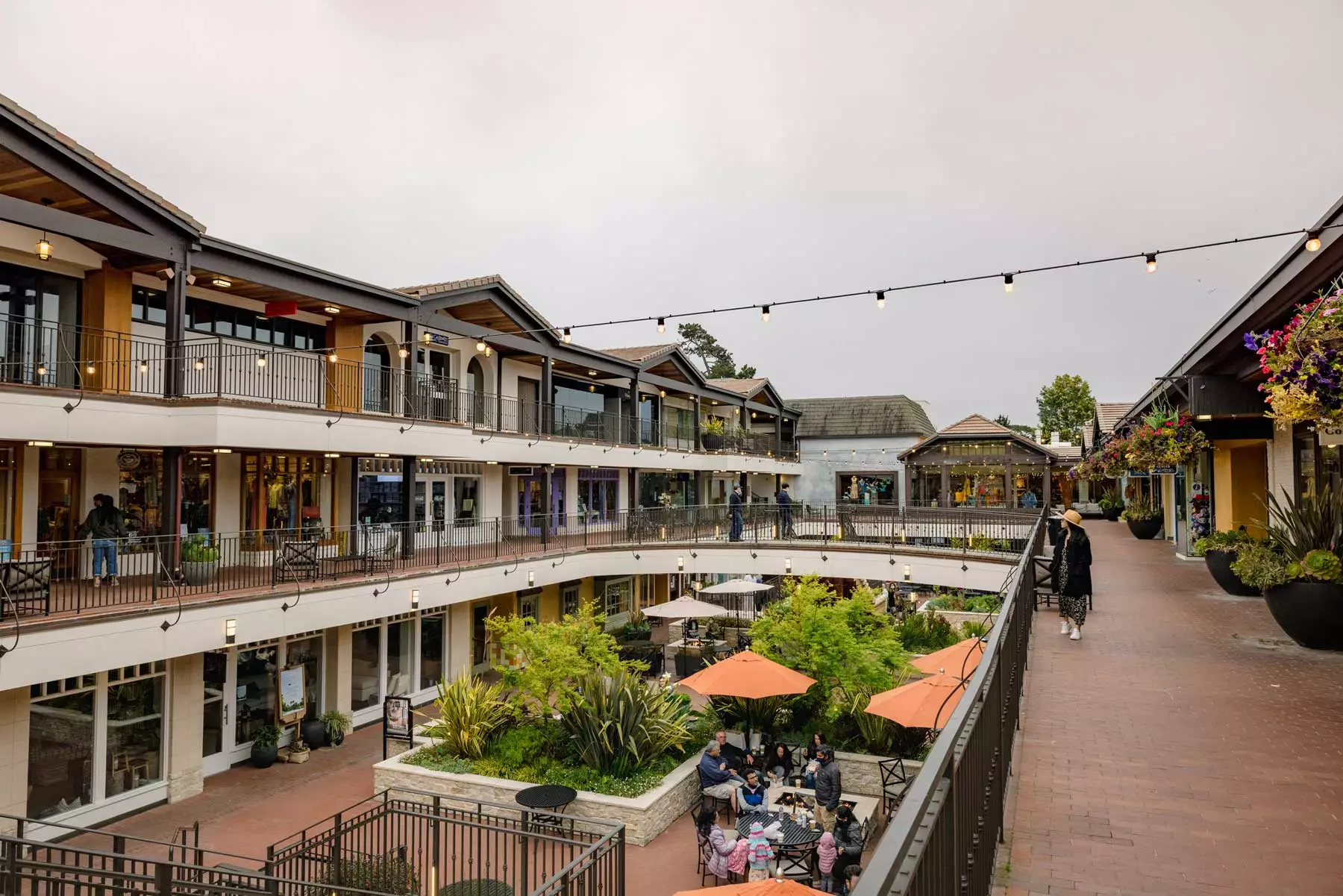 Middag shoppen in Carmel-by-the-Sea, Californië