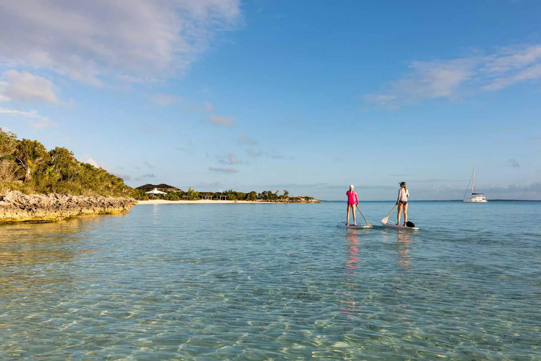 Paddleboarding ved Lumina Point, Exumas, Bahamas