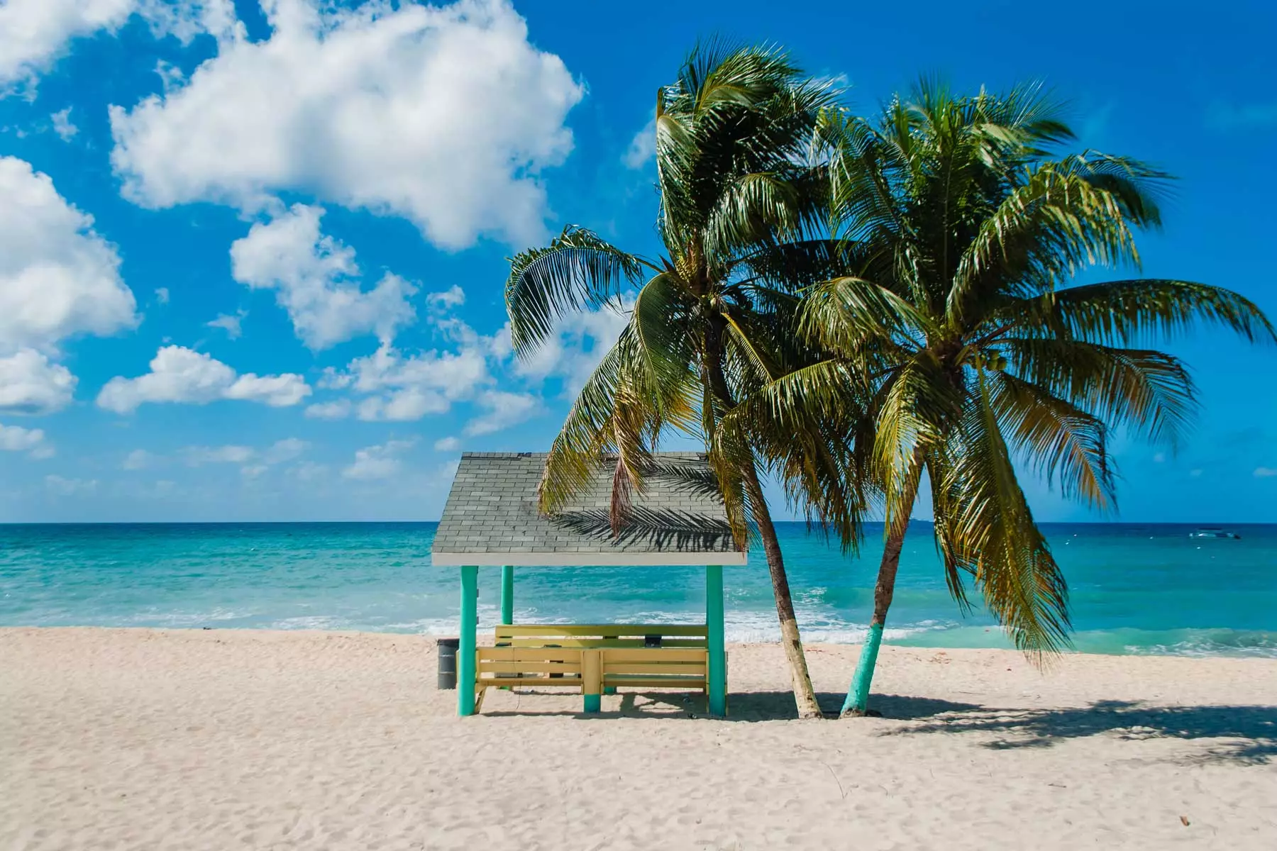 En cabana på stranden på Caymanøerne