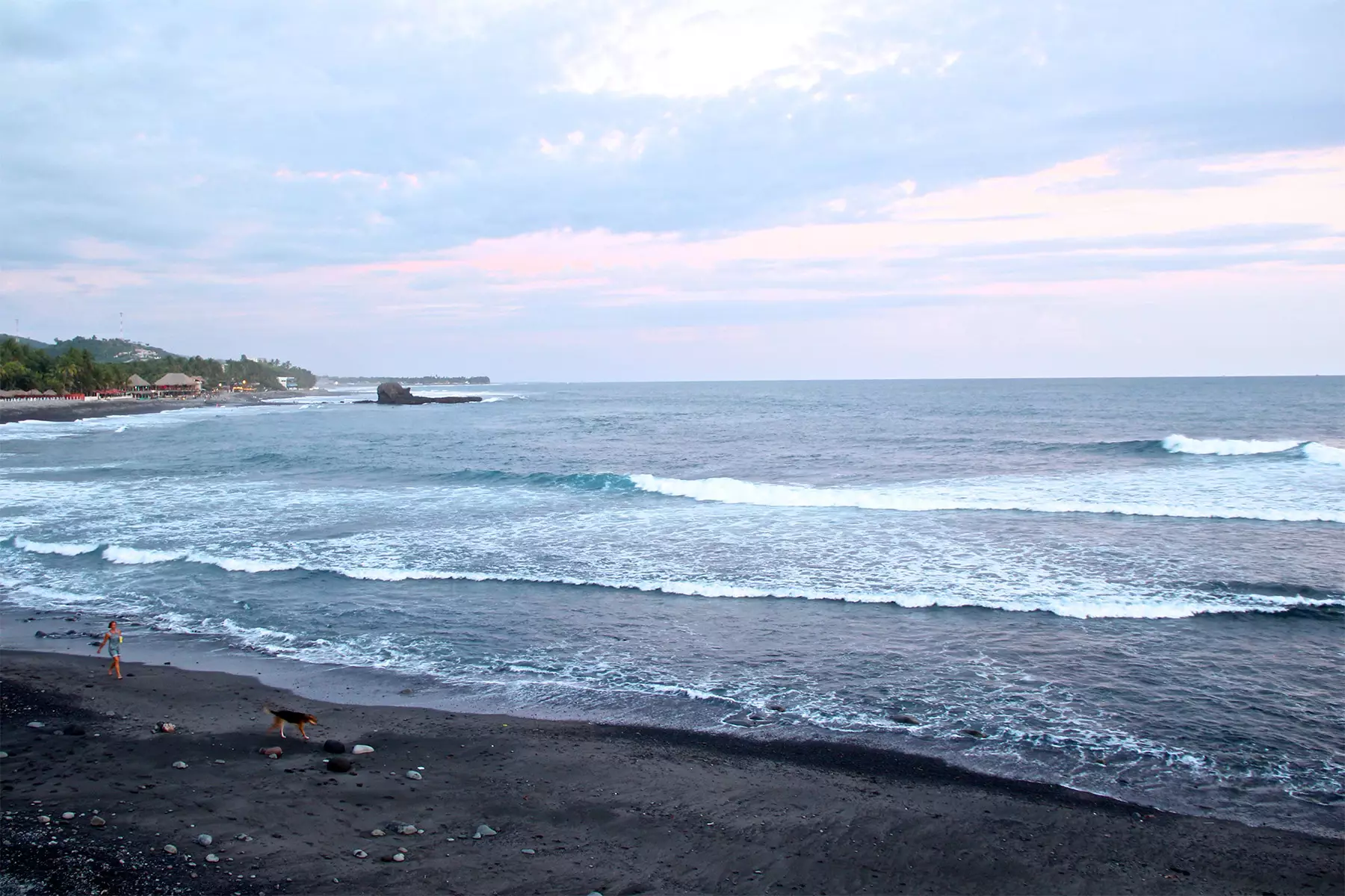 Playa El Sunzal, El Salvador