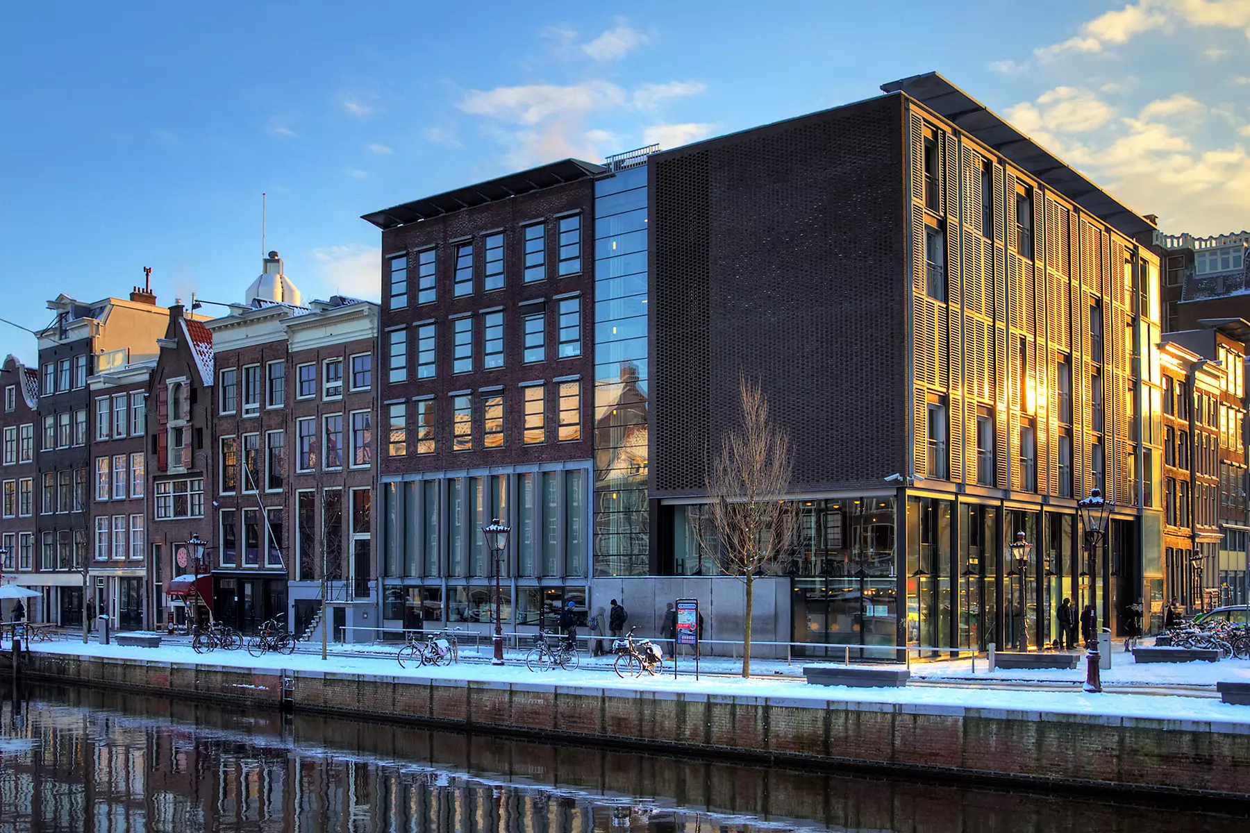 Casa de Anne Frank e o Museu do Holocausto em Amsterdã